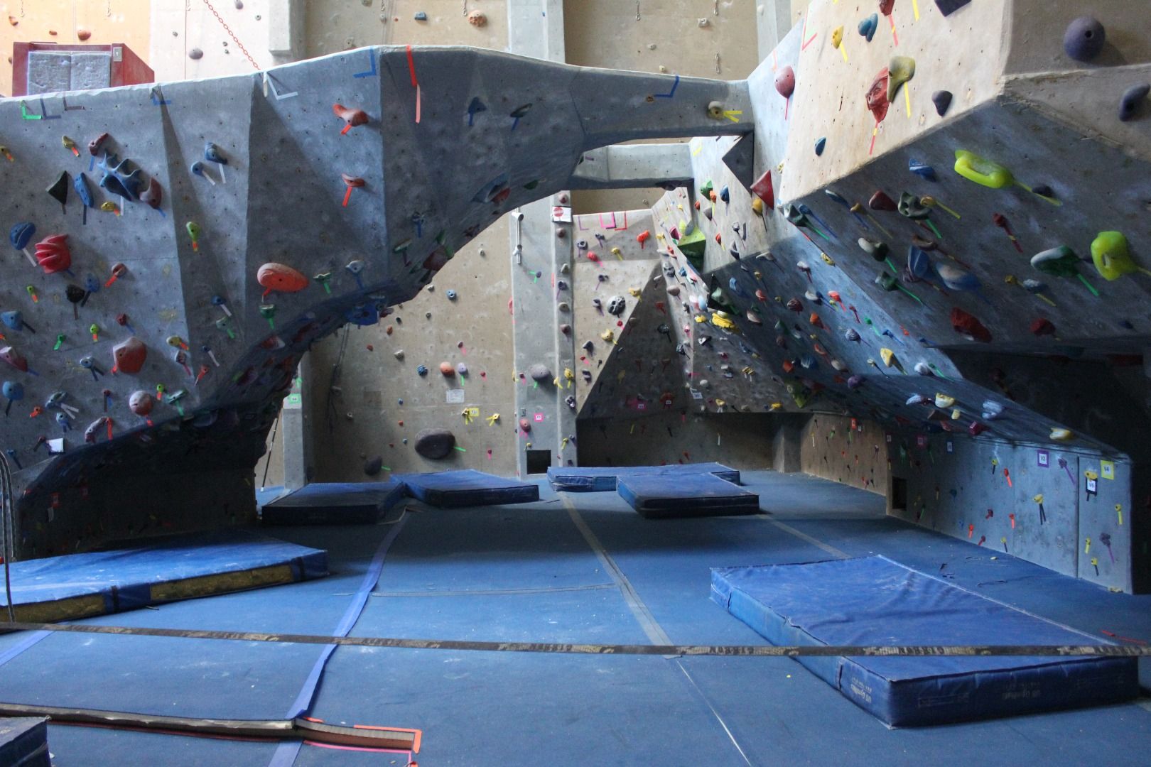 How to Indoor Rock Climb : 3 Steps (with Pictures) - Instructables