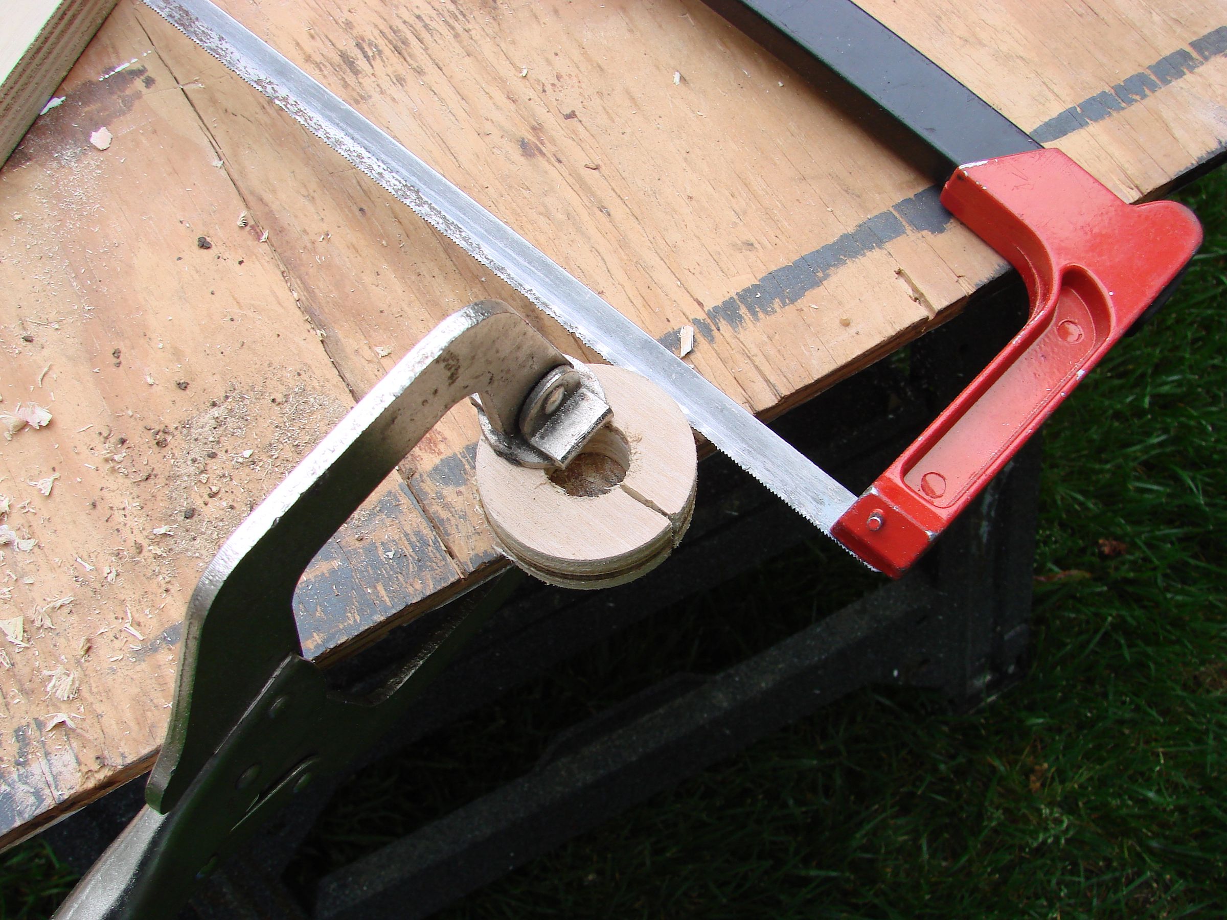 Internet Enabled Solar Tracker : 15 Steps (with Pictures) - Instructables