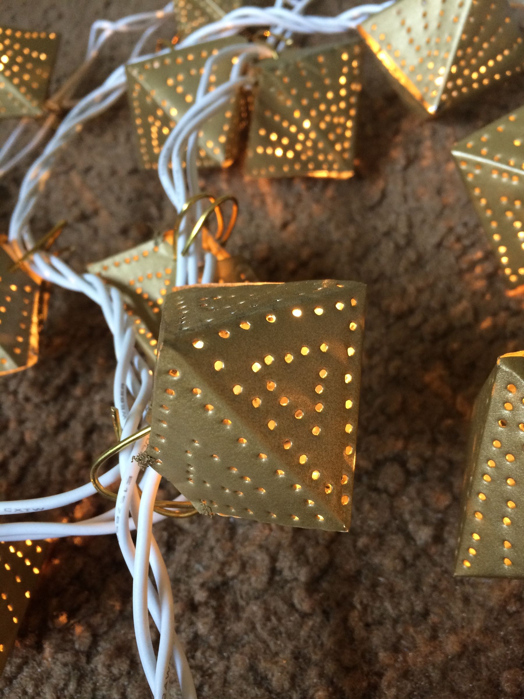 Up-Cycled Aluminum Can String Lights : 11 Steps (with Pictures ...