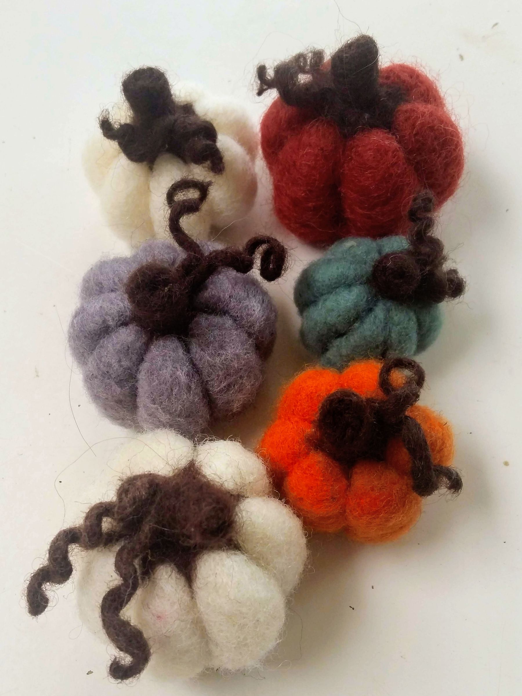 Needle Felted Pumpkin : 5 Steps (with Pictures) - Instructables