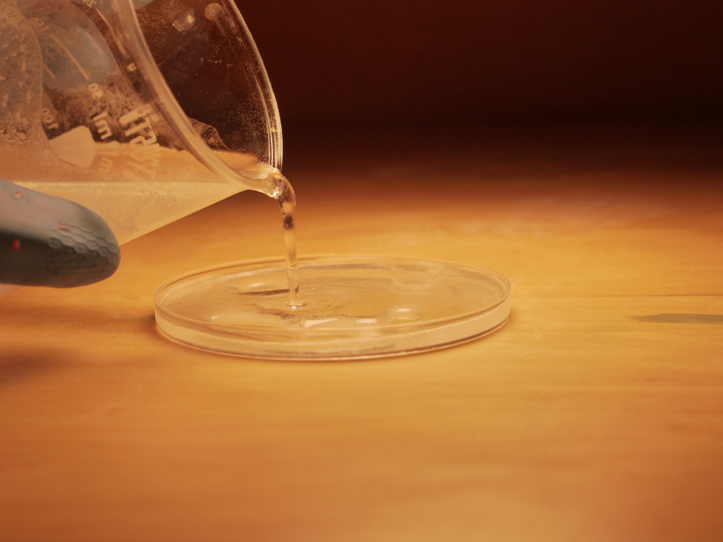 How to Make Lye From Baking Soda and Hydrogen Peroxide : 6 Steps (with ...