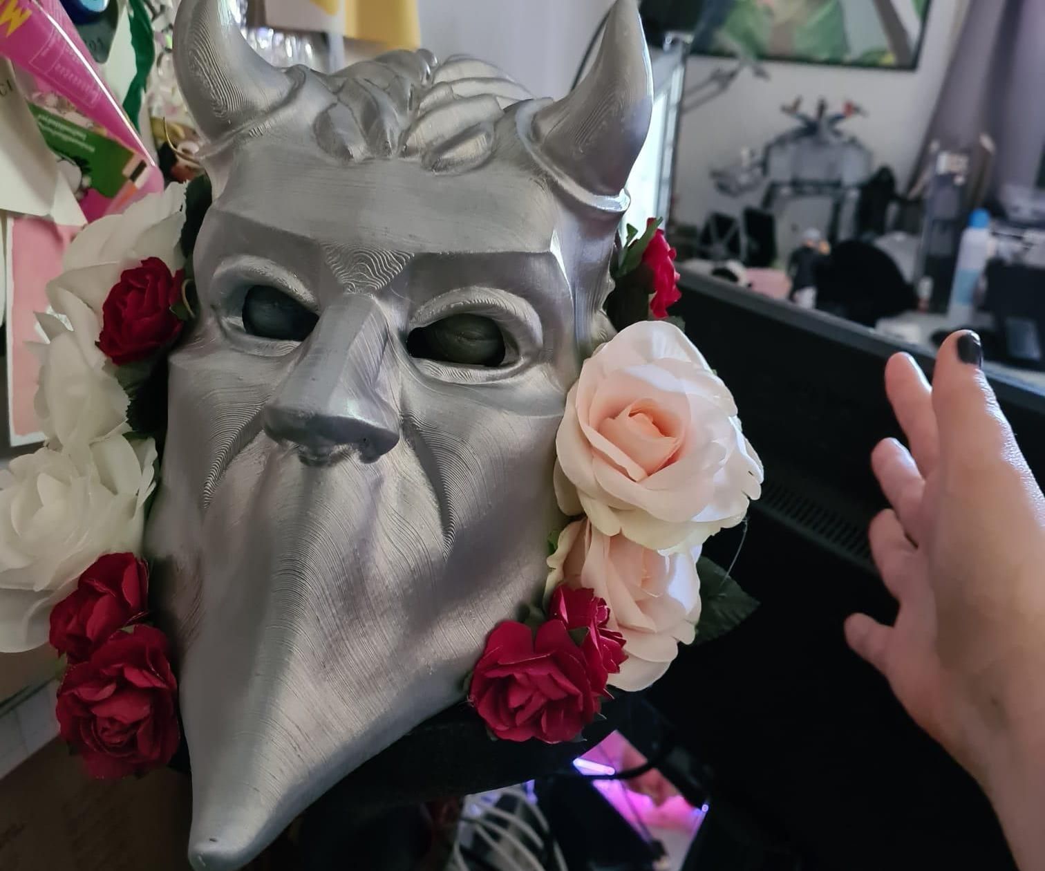 Nameless Ghoul Mask With Animatronic Eyes : 7 Steps (with Pictures ...