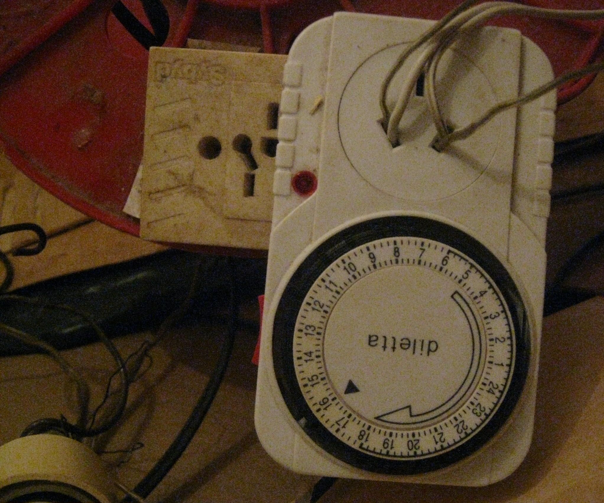 Cheap Timer to Home - Instructables