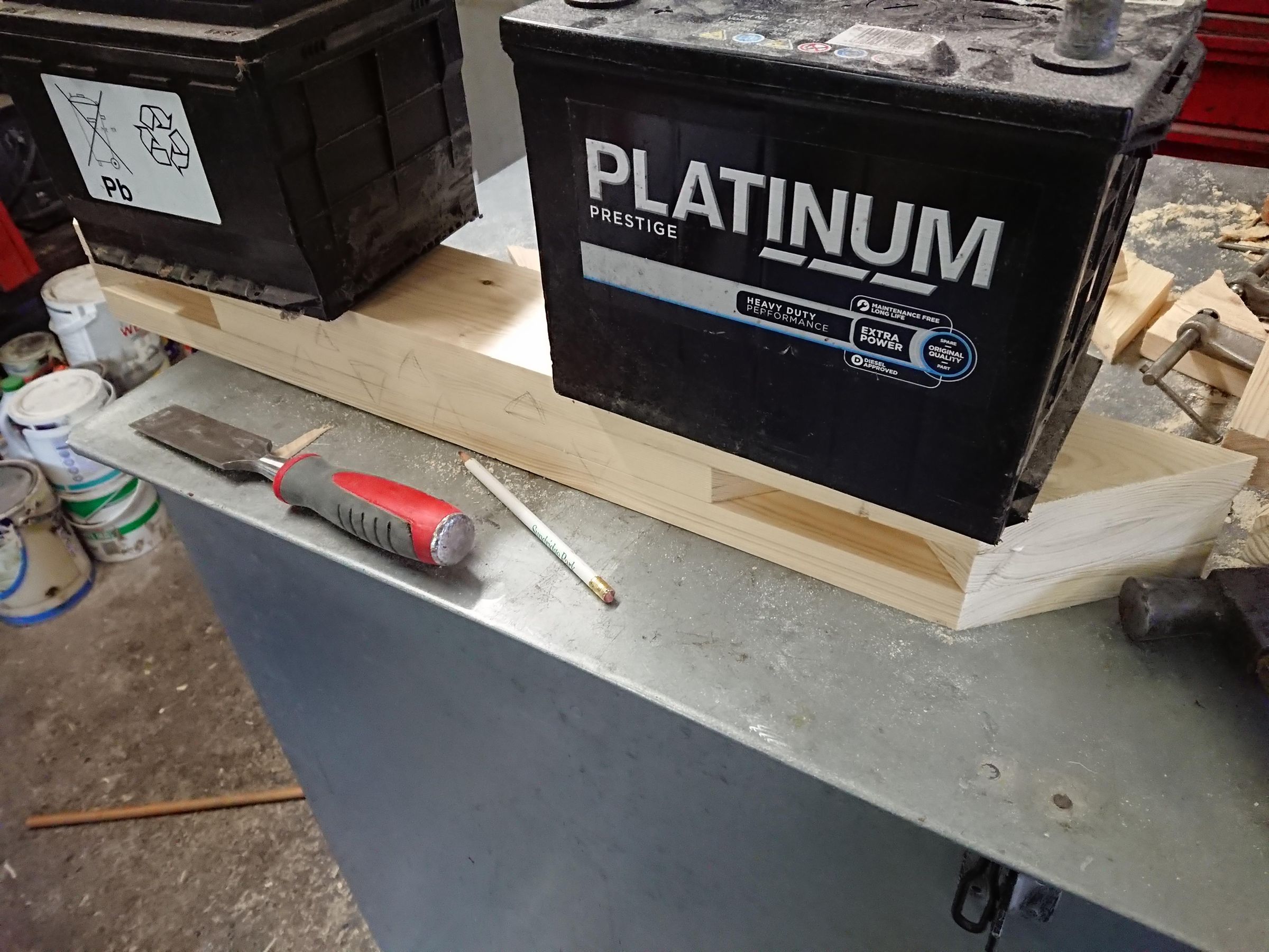 The "Work From Home" Solid Oak & Pine Kitchen Table : 11 Steps (with ...