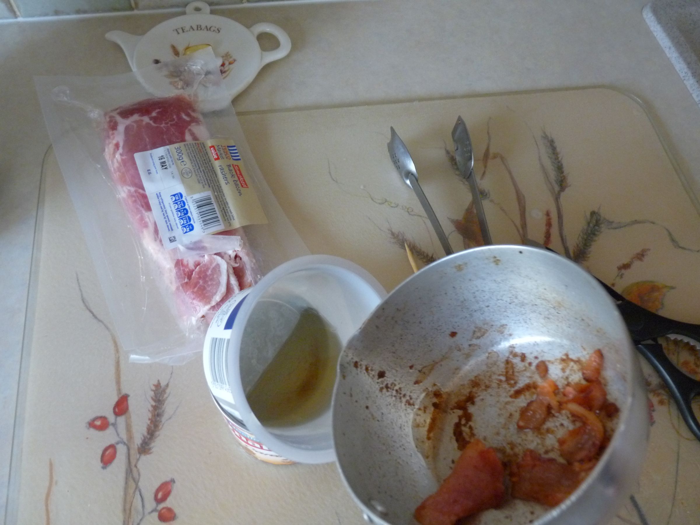 How to Make Bacon Lip Balm : 5 Steps (with Pictures) - Instructables