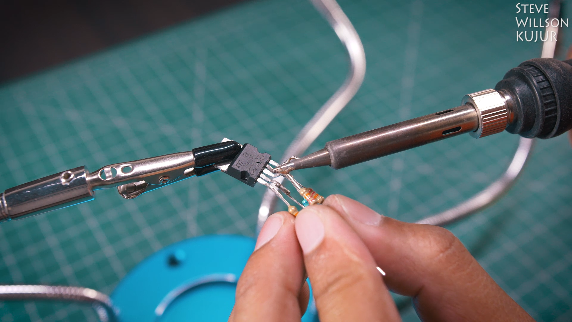 DIY Super Simple Audio Amplifier : 8 Steps - Instructables