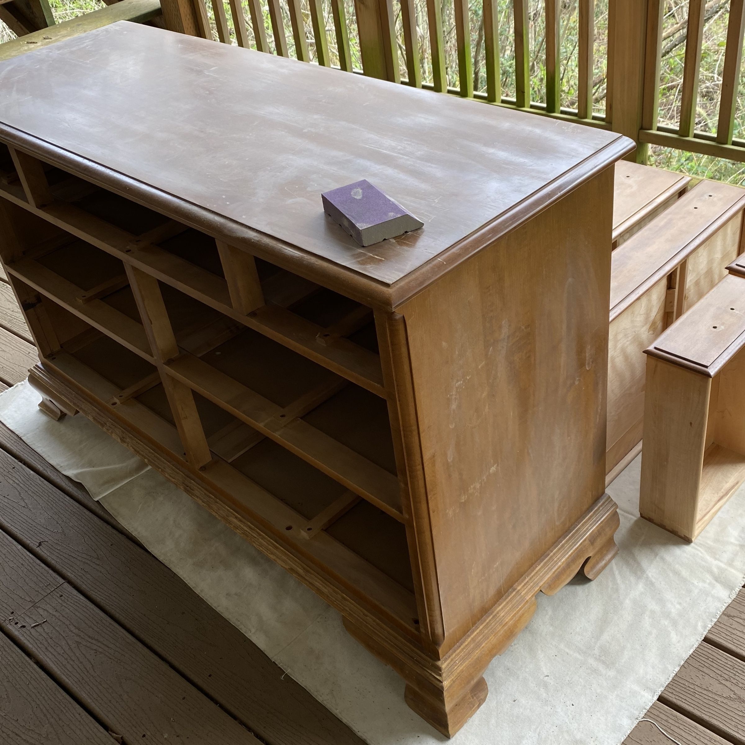 Refinishing an Old Dresser : 4 Steps (with Pictures) - Instructables