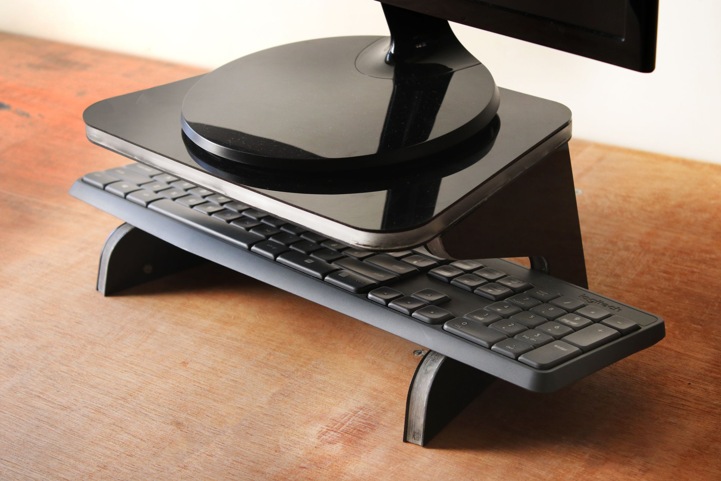 Ergonomic Edge Lit Monitor Stand : 18 Steps (with Pictures) - Instructables