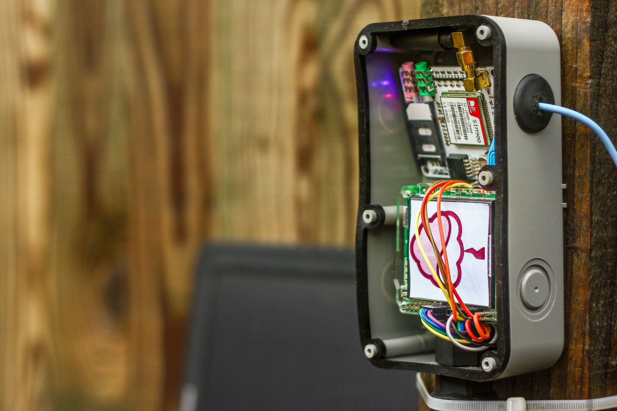 Raspberry Pi Solar Weather Station : 7 Steps (with Pictures ...