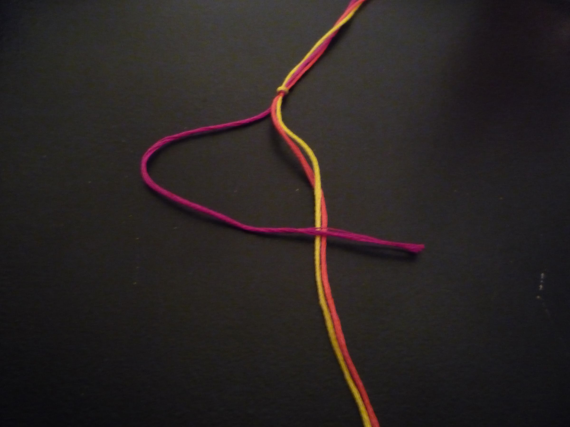 How to Make a Spiral Friendship Bracelet : 8 Steps - Instructables