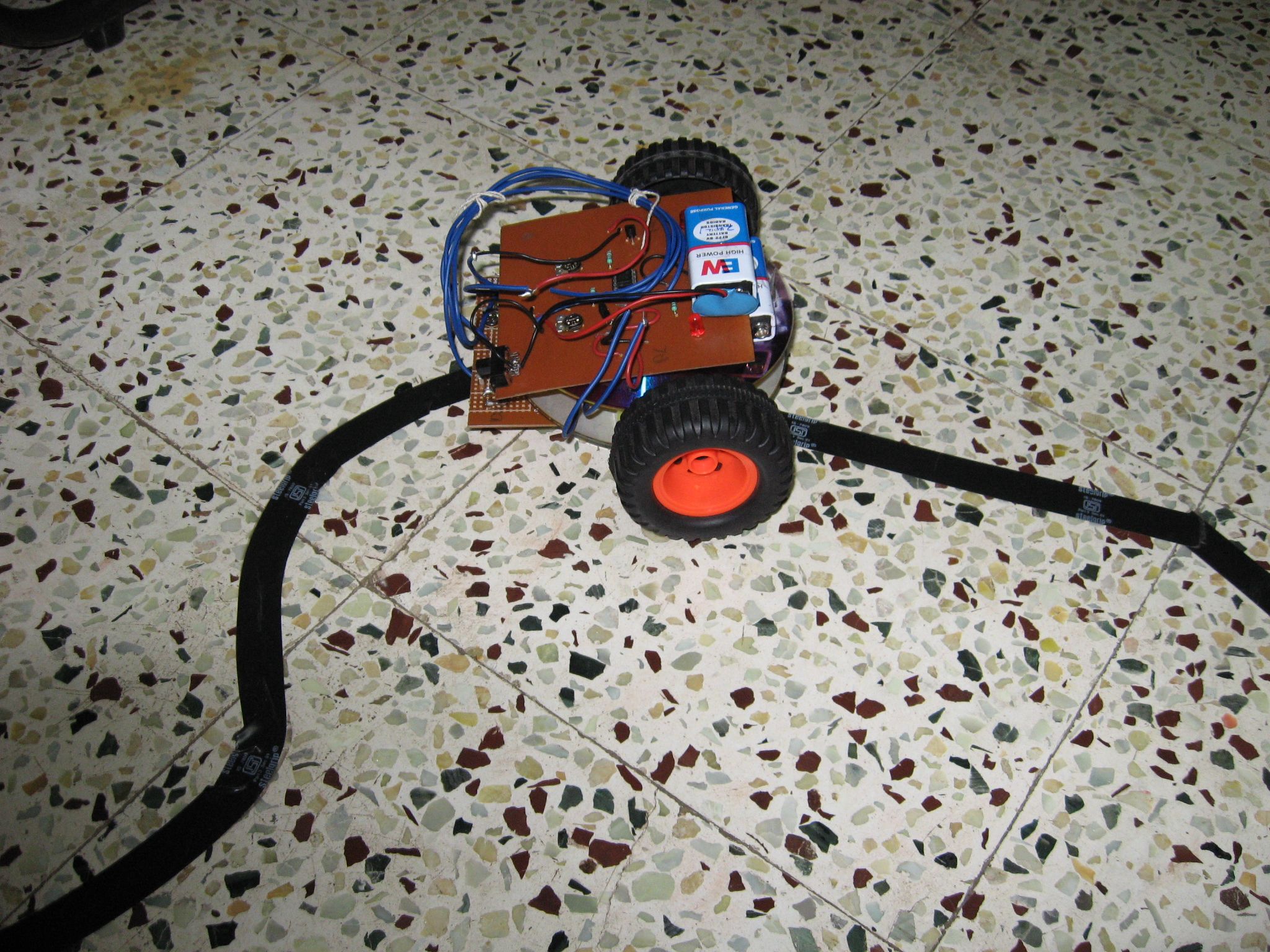Home Made Line Tracer Robot : 10 Steps (with Pictures) - Instructables