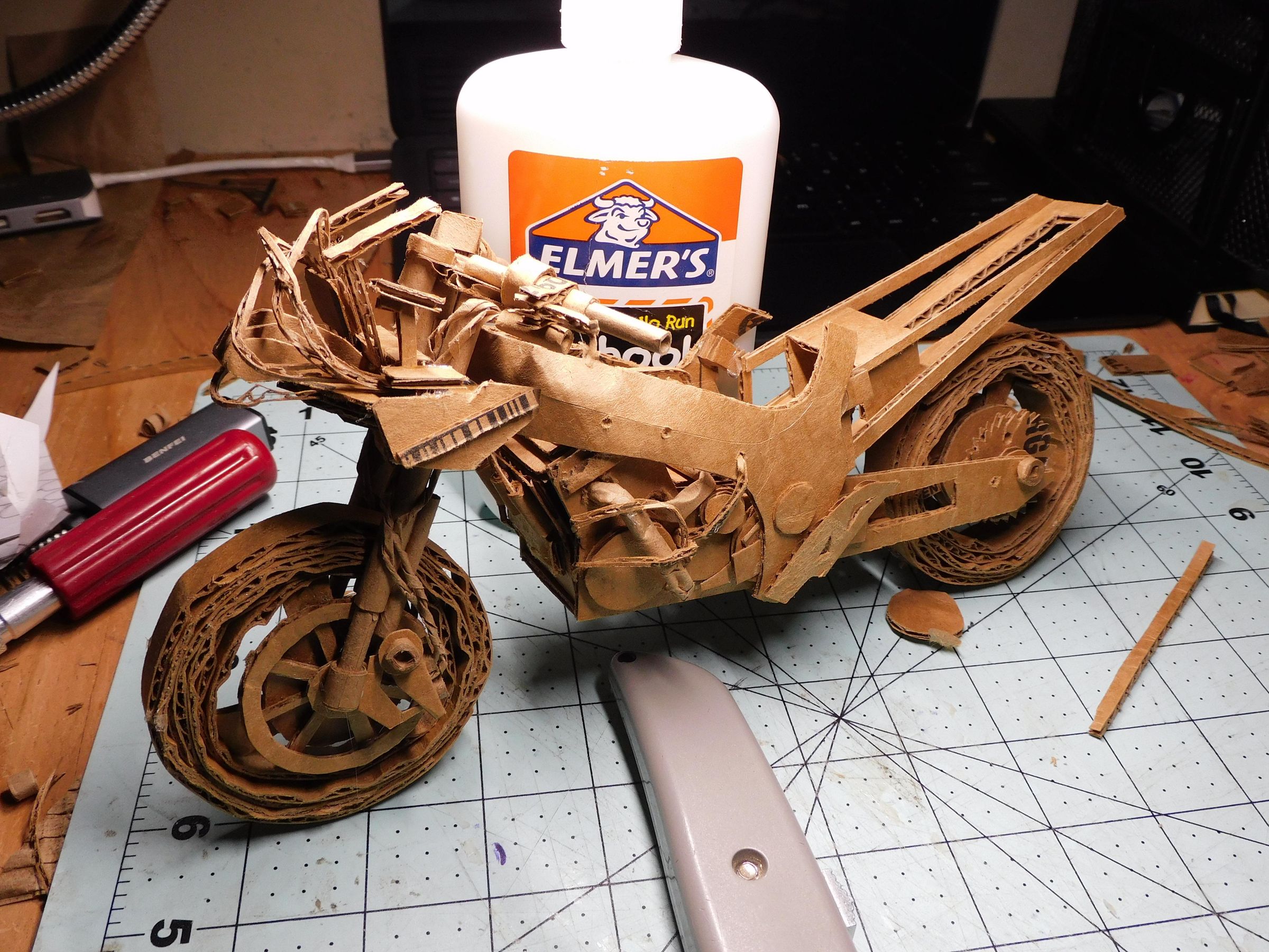Cardboard Suzuki Hayabusa Chassis : 17 Steps (with Pictures ...