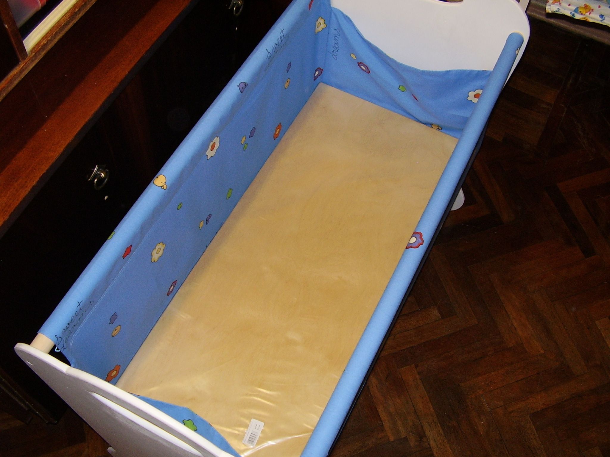 DIY Baby Bed : 9 Steps (with Pictures) - Instructables