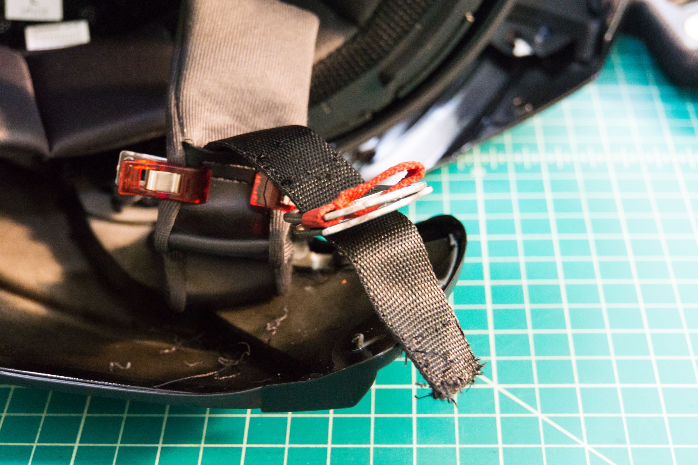 Micrometric Ratcheting Quick Release Buckle for Helmets : 12 Steps ...
