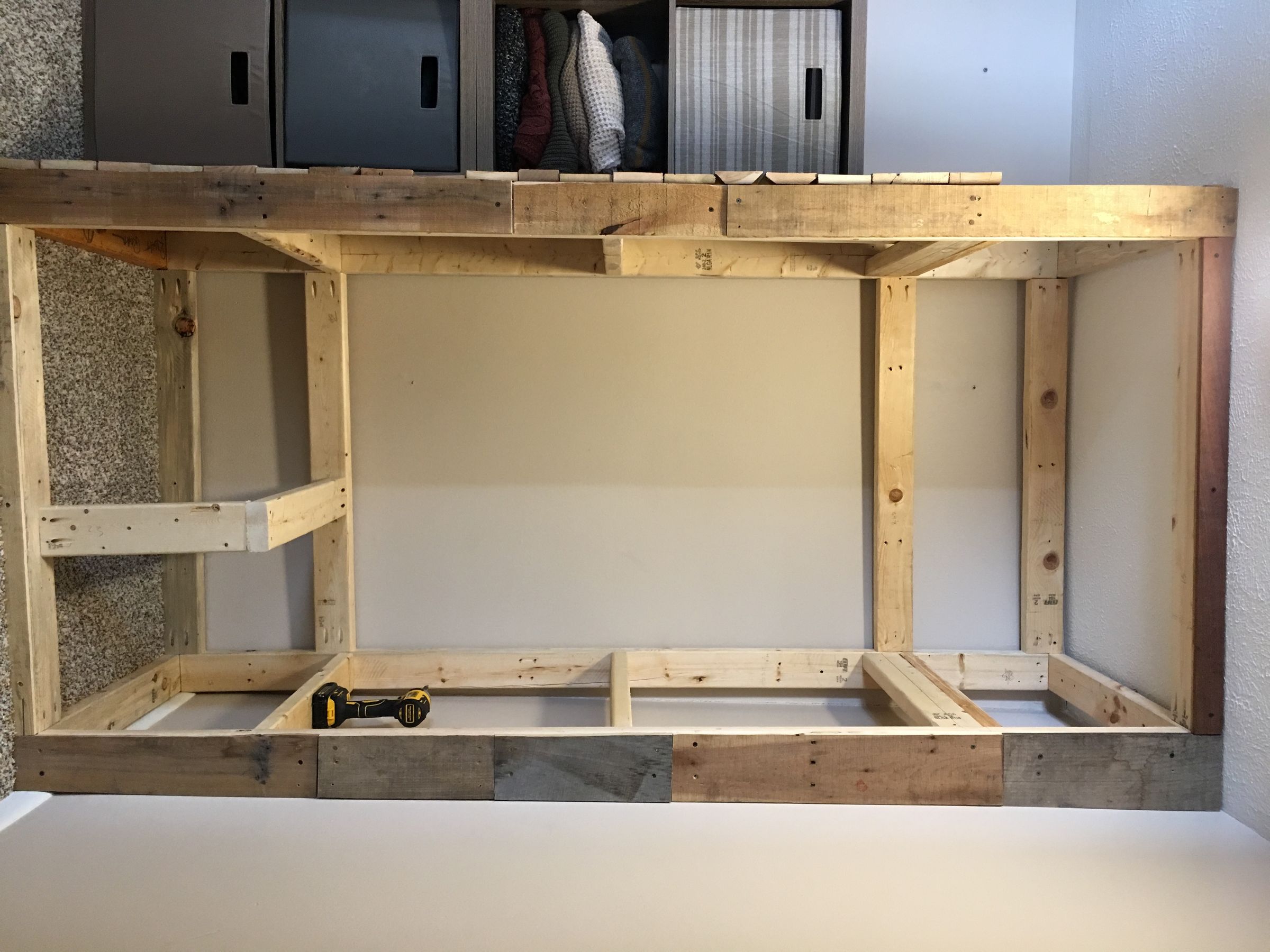 Build a Beautiful Closet : 15 Steps (with Pictures) - Instructables