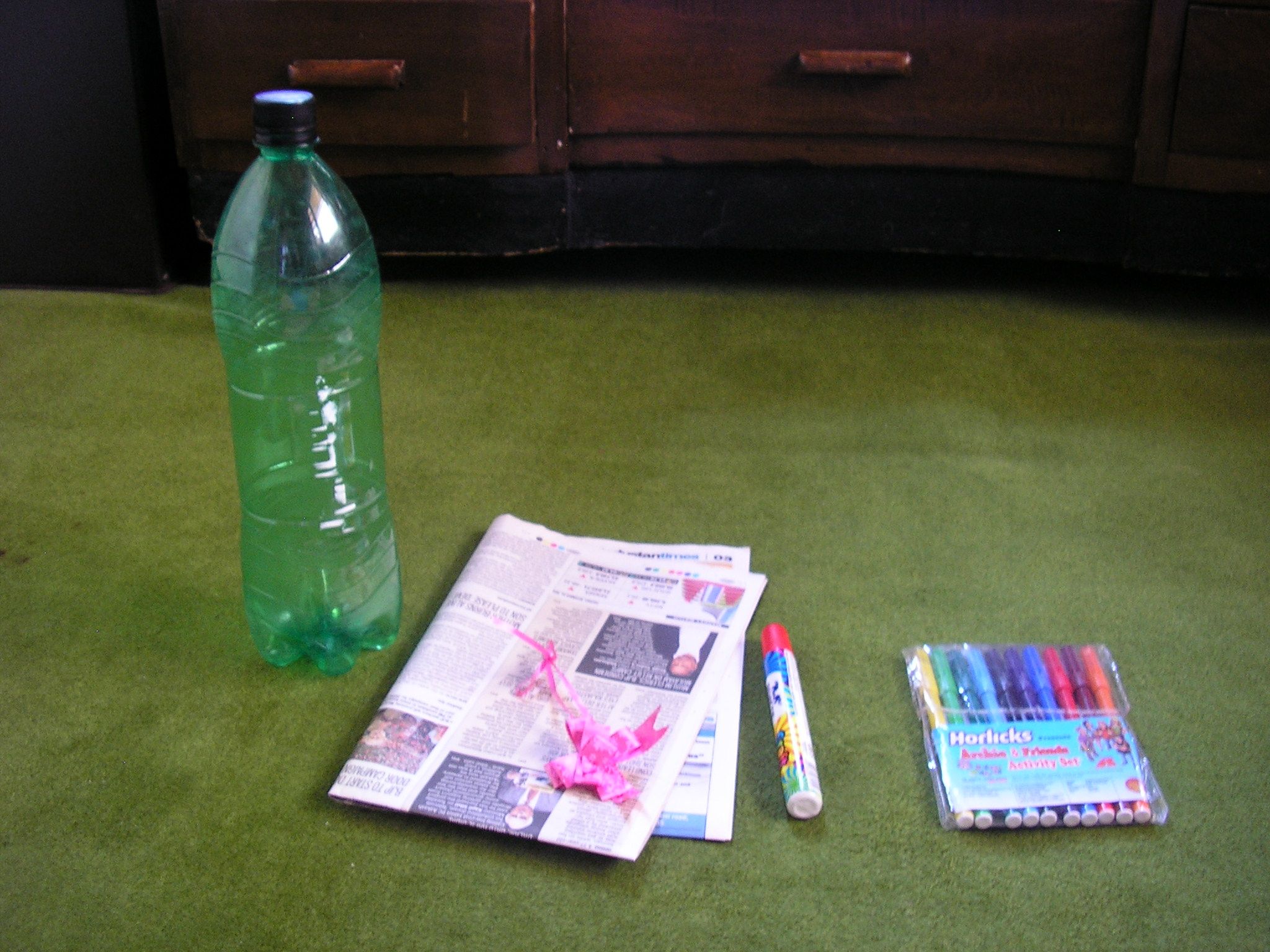 Very Easy to Make Pencil / Pen Holder Using Papier Mache. : 11 Steps ...