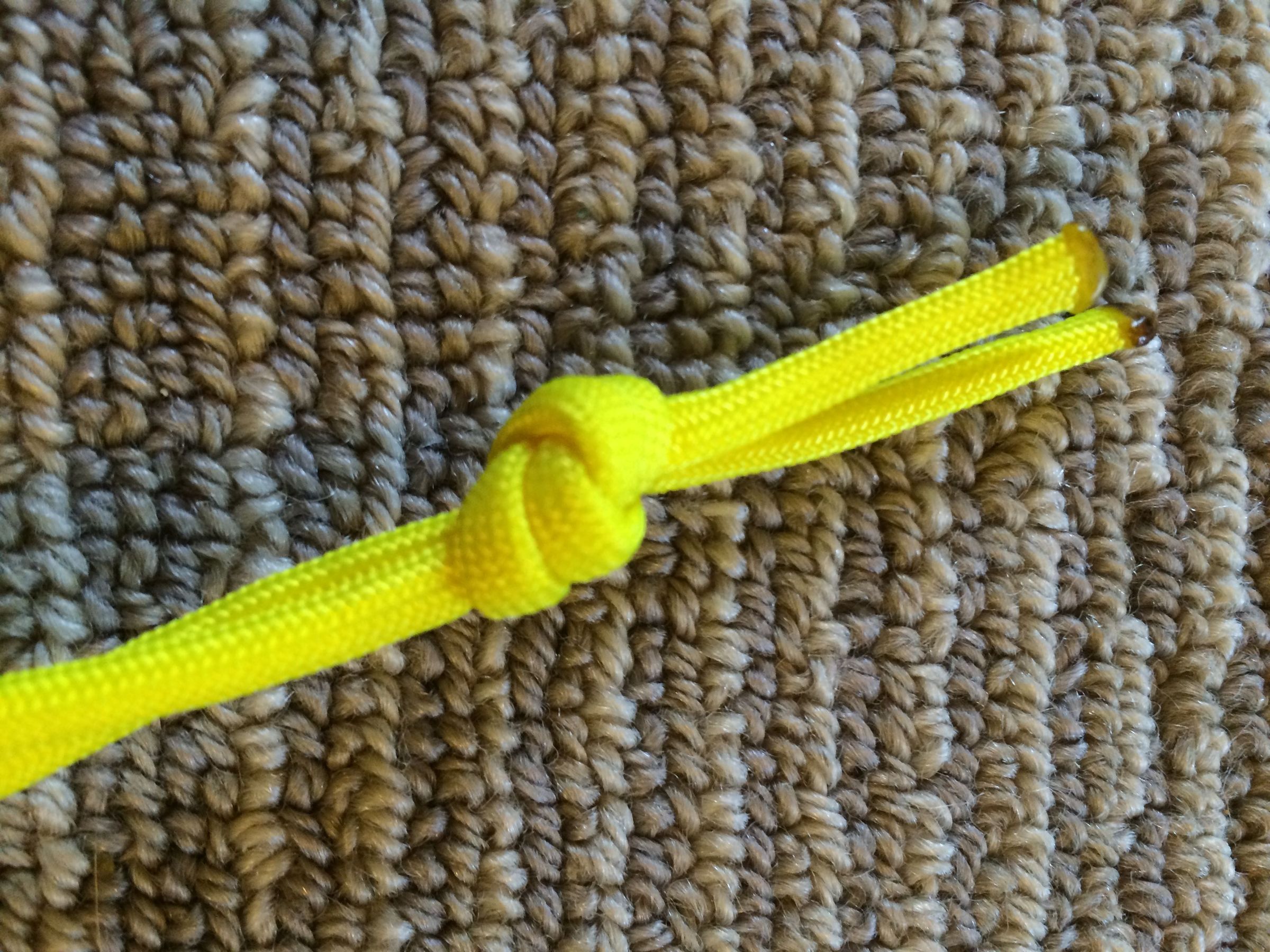 The Jagged Ladder Paracord Bracelet : 5 Steps - Instructables