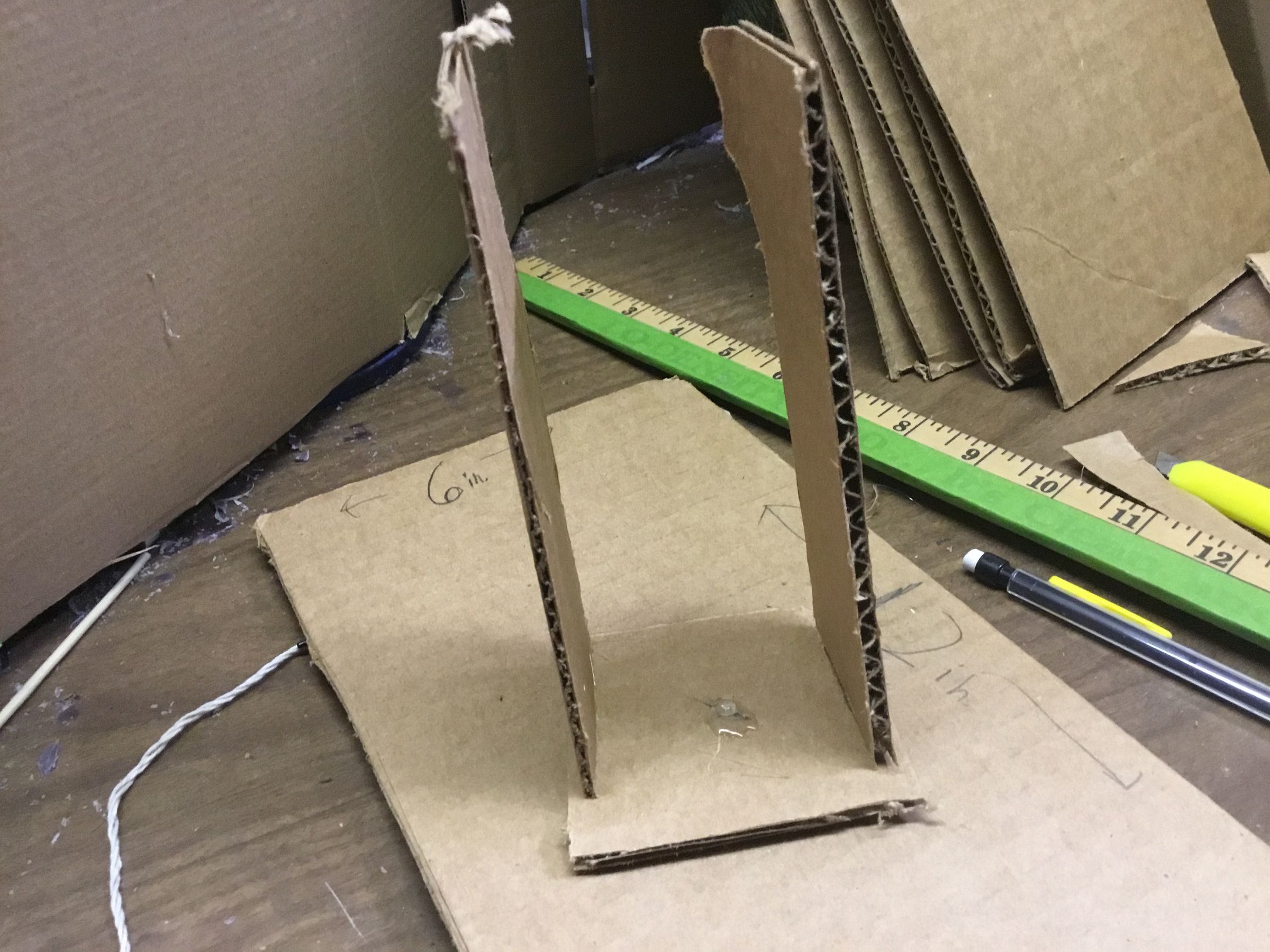 Recycled Cardboard Claw : 13 Steps - Instructables