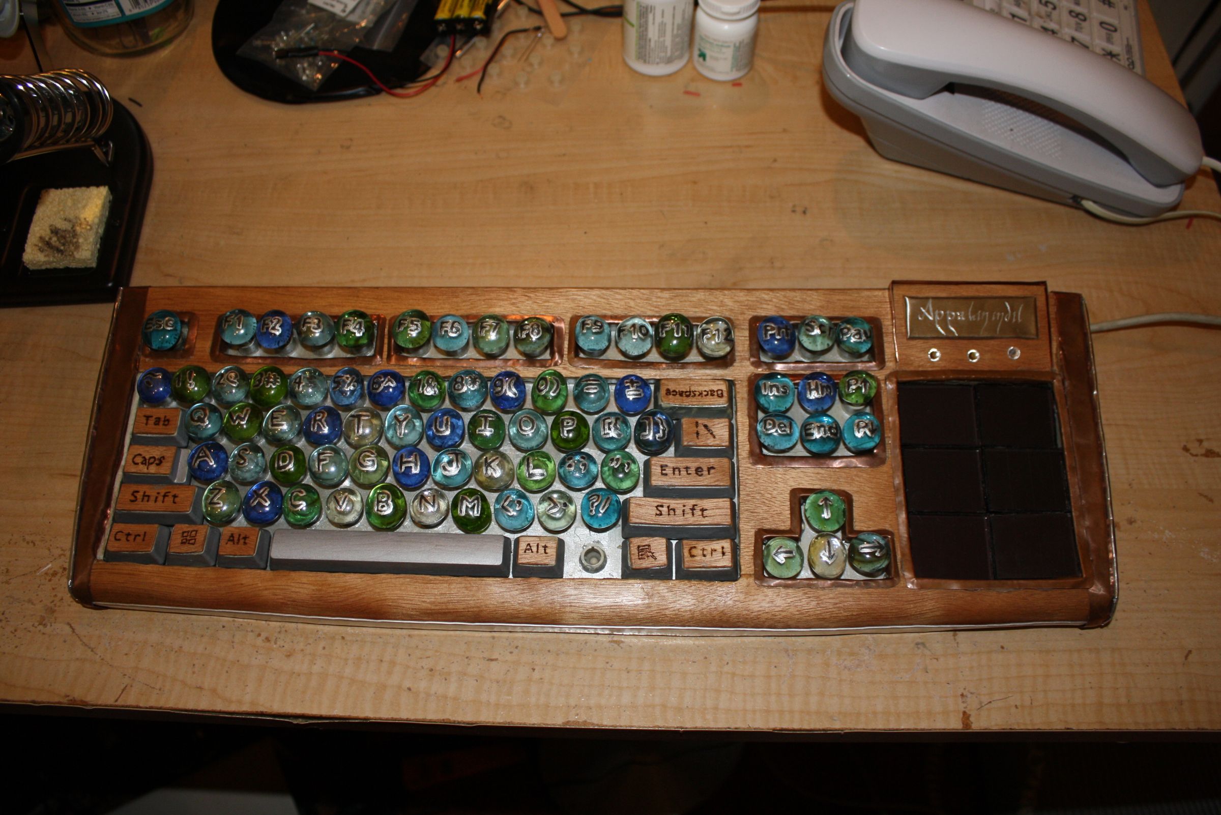 Elven Keyboard : 16 Steps (with Pictures) - Instructables