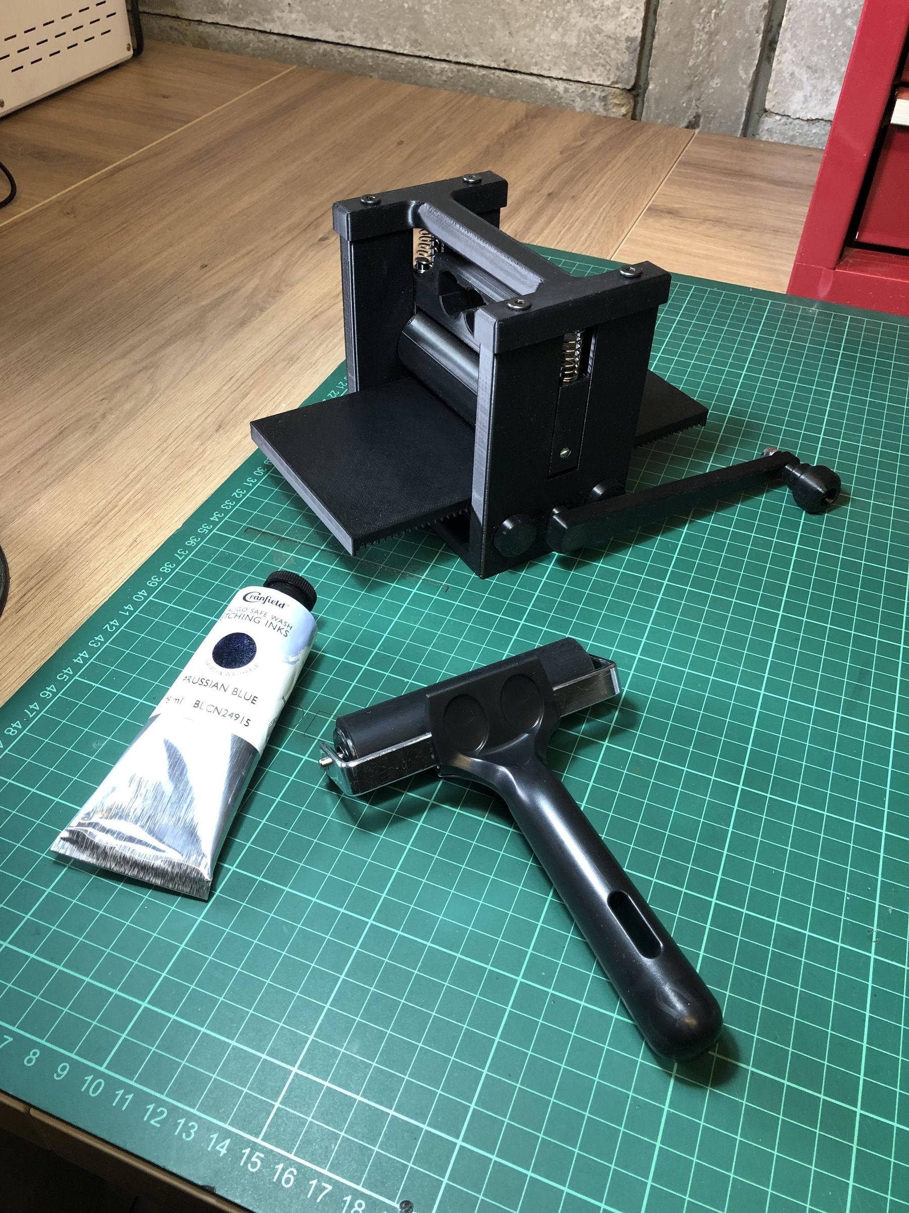 Spring Loaded Mini Relief Print Press. : 8 Steps (with Pictures ...