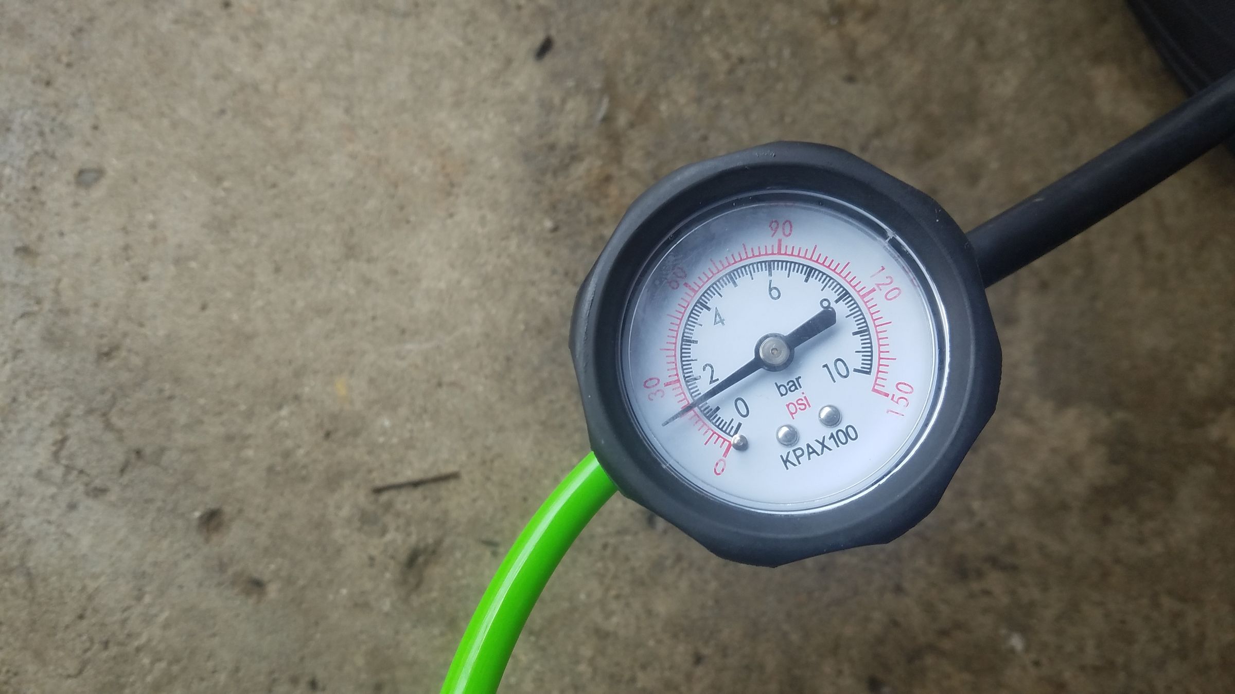 How to Check and Inflate a Car Tire : 5 Steps - Instructables
