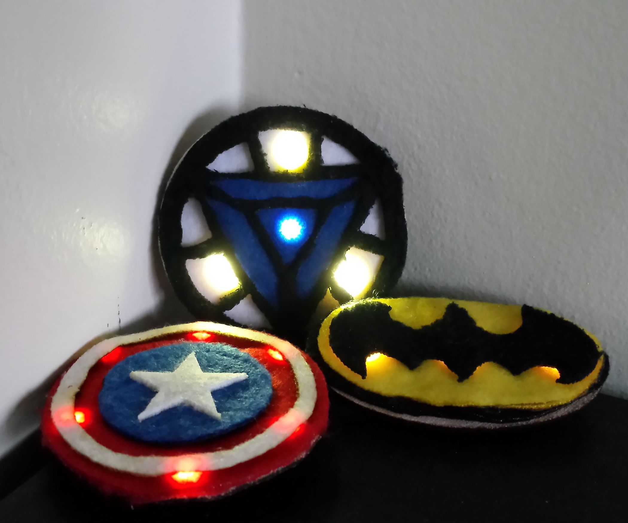 Superhero LED Wearables : 18 Steps (with Pictures) - Instructables