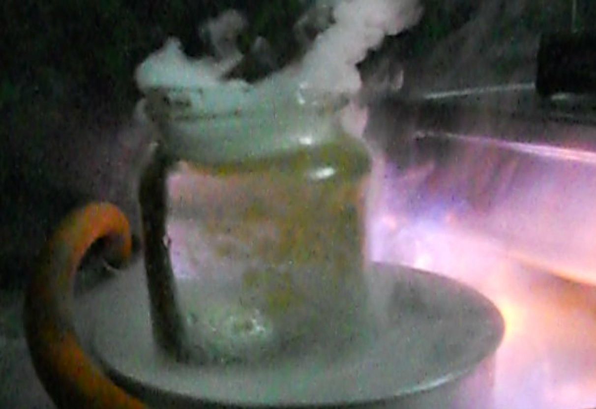 DIY Plastic to Oil : 4 Steps - Instructables