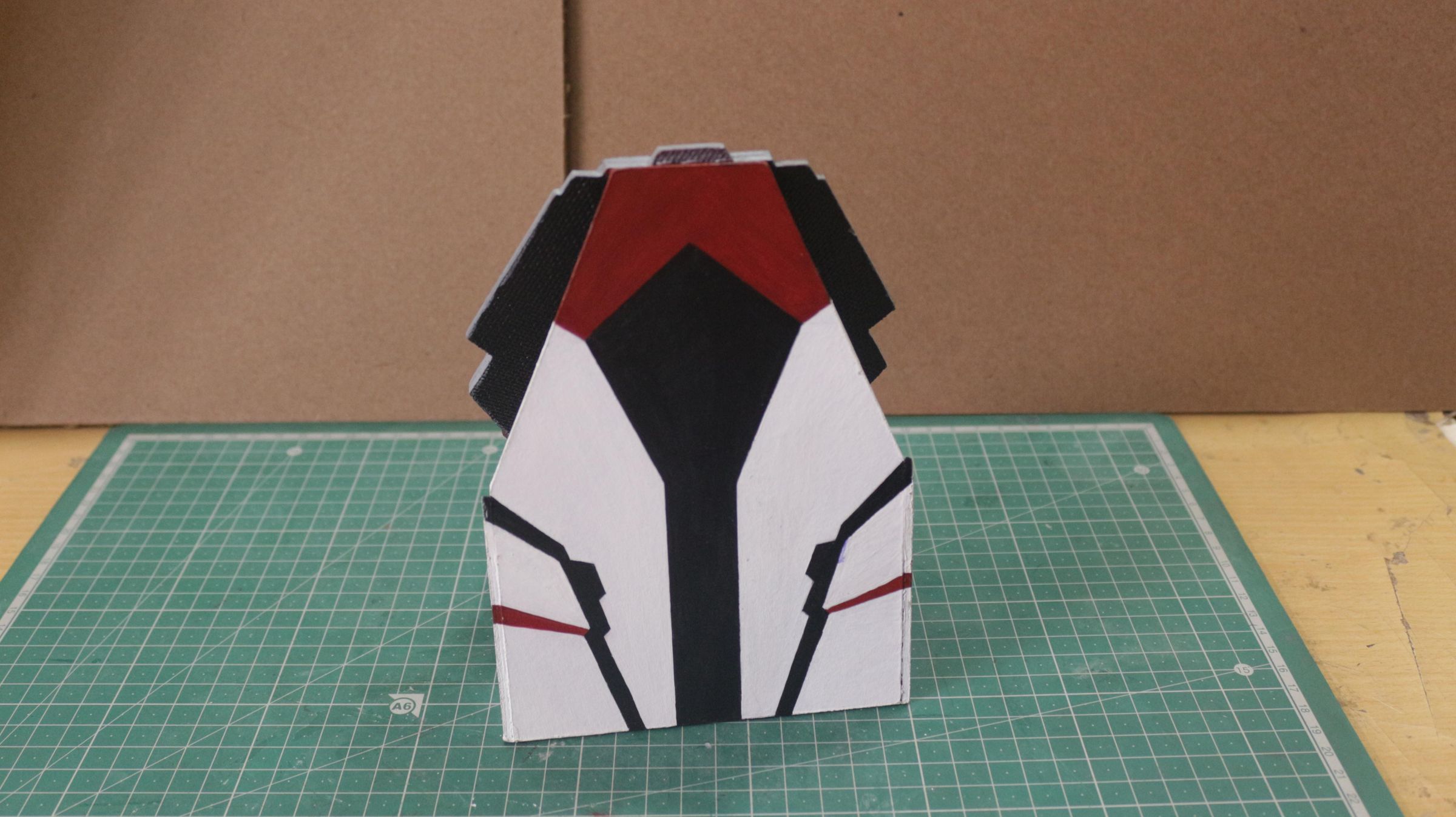 Easy Avengers Smartphone Stand : 14 Steps (with Pictures) - Instructables