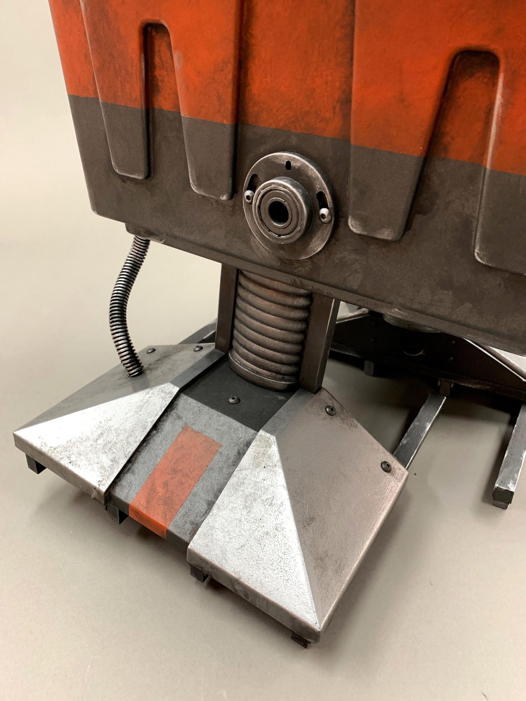 Walking Gonk Droid : 9 Steps (with Pictures) - Instructables