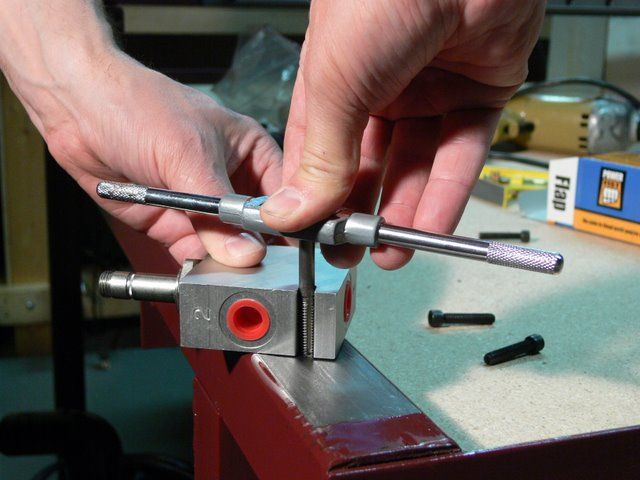 Tapping a Square Hole (Square to Your Material That Is!) : 3 Steps ...