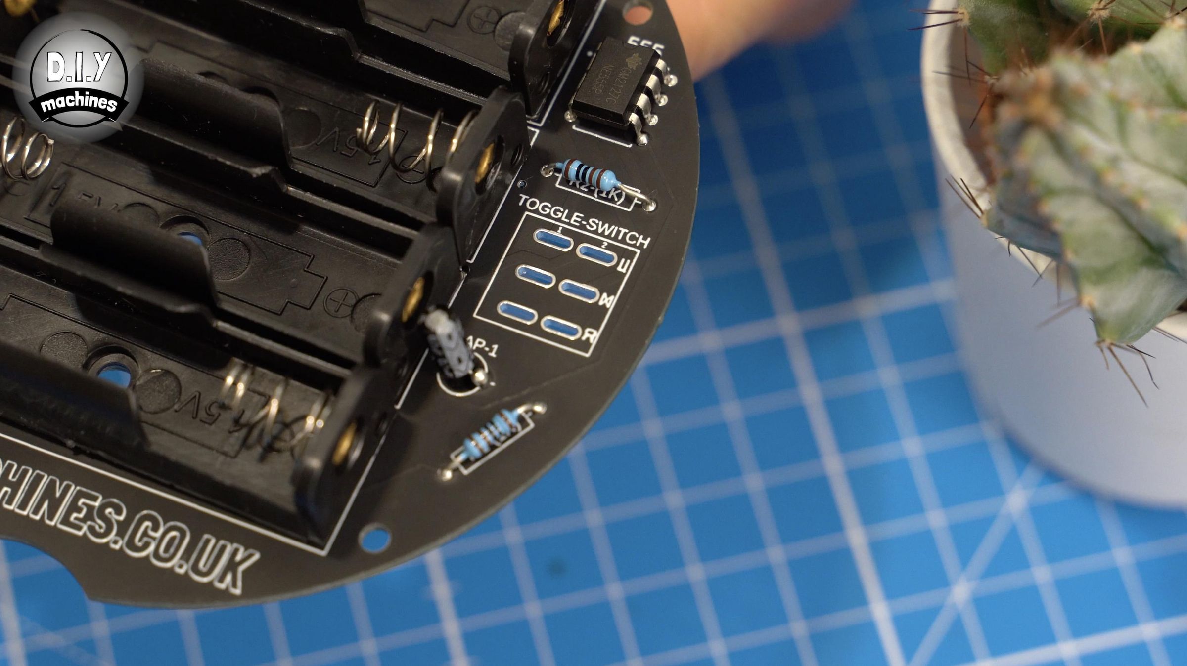 Make Your Own Customisable Desktop LED Neon Signs / Lights : 18 Steps ...