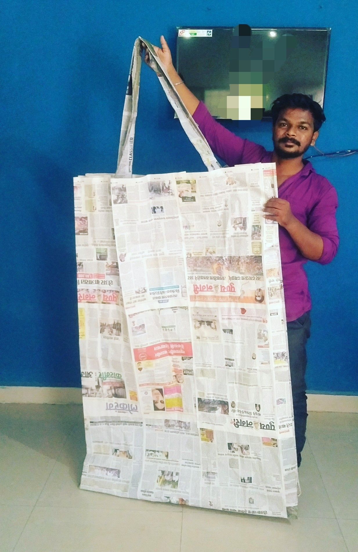 Supersize News Paper Bag : 10 Steps (with Pictures) - Instructables