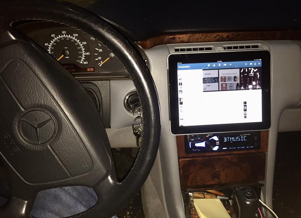 Repurpose Old IPad As a Hands-Free Car Assistant (with Pictures ...