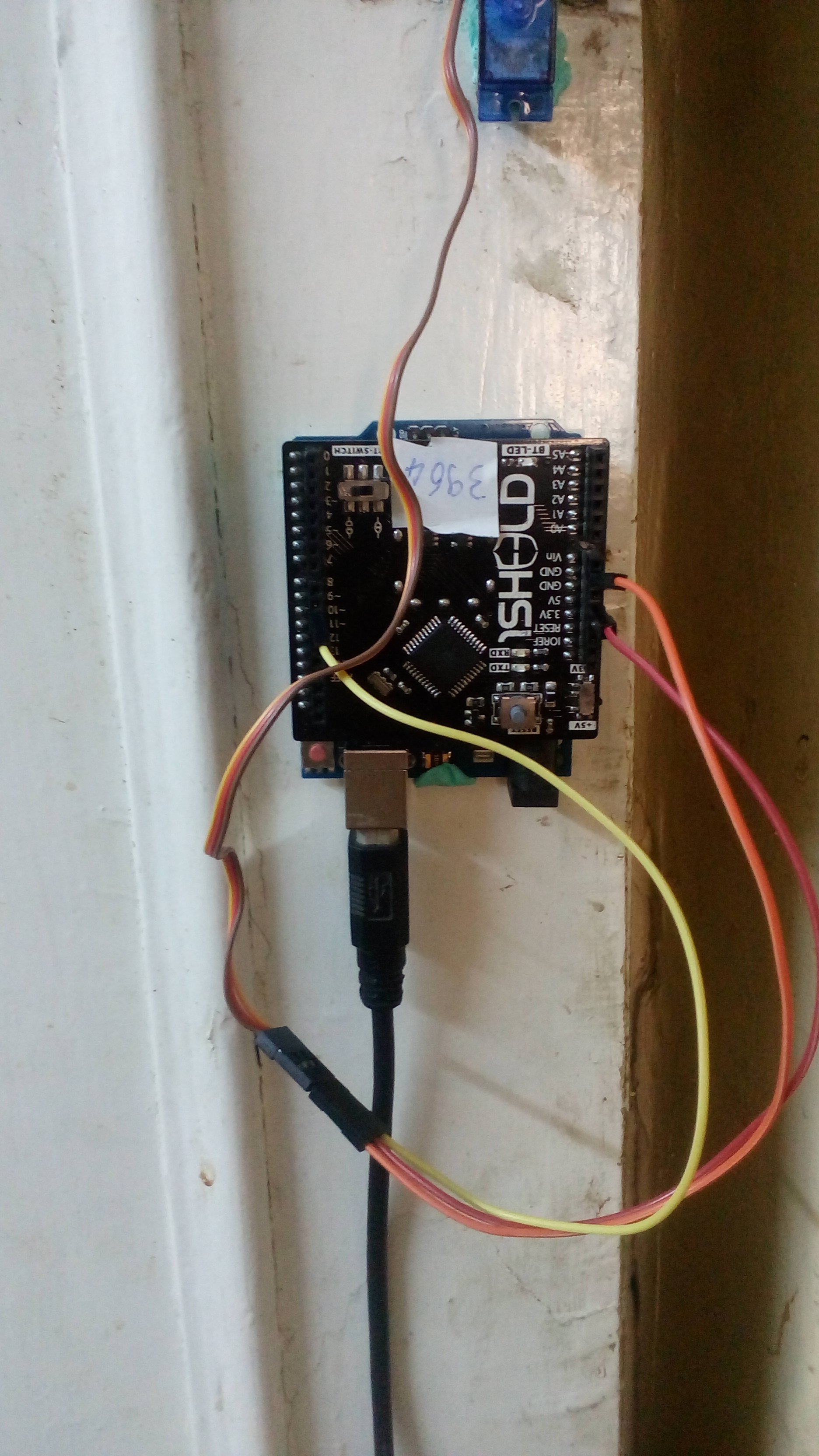 Unlock Your Door With a Hand Gesture : 4 Steps (with Pictures ...