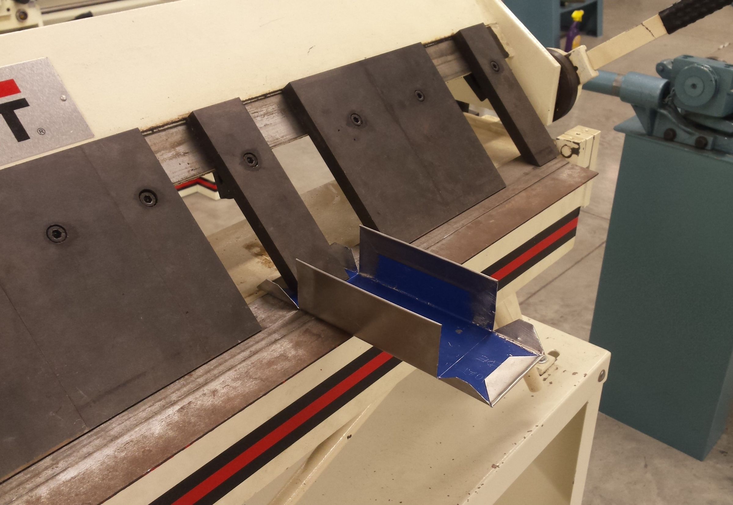 Sheet Metal Box : 12 Steps (with Pictures) - Instructables