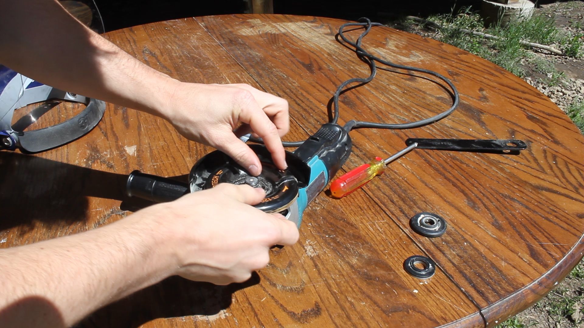 Power-Carved Lounge Bench : 14 Steps (with Pictures) - Instructables
