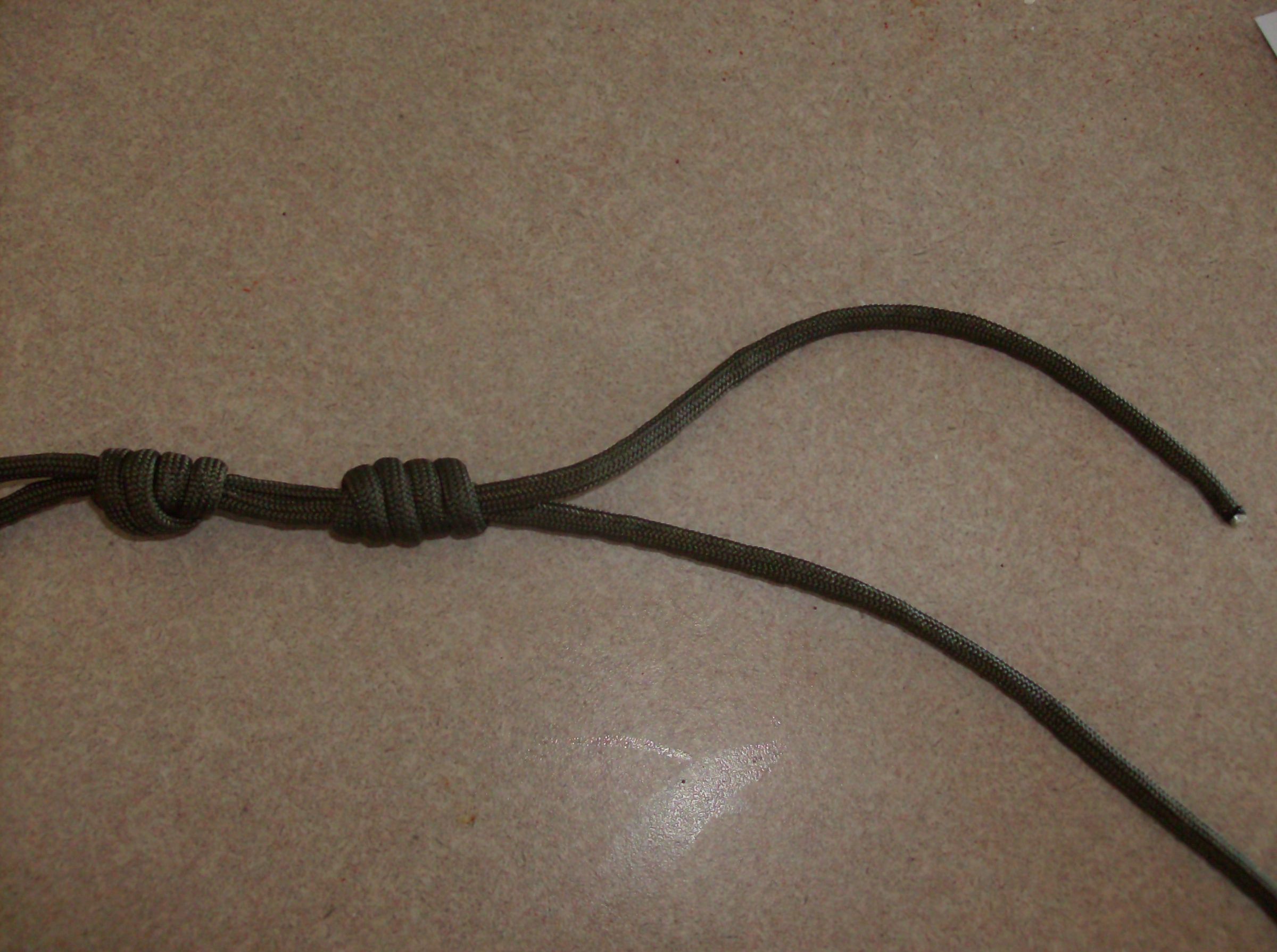 How to Make a Rosary Out of Paracord : 11 Steps - Instructables