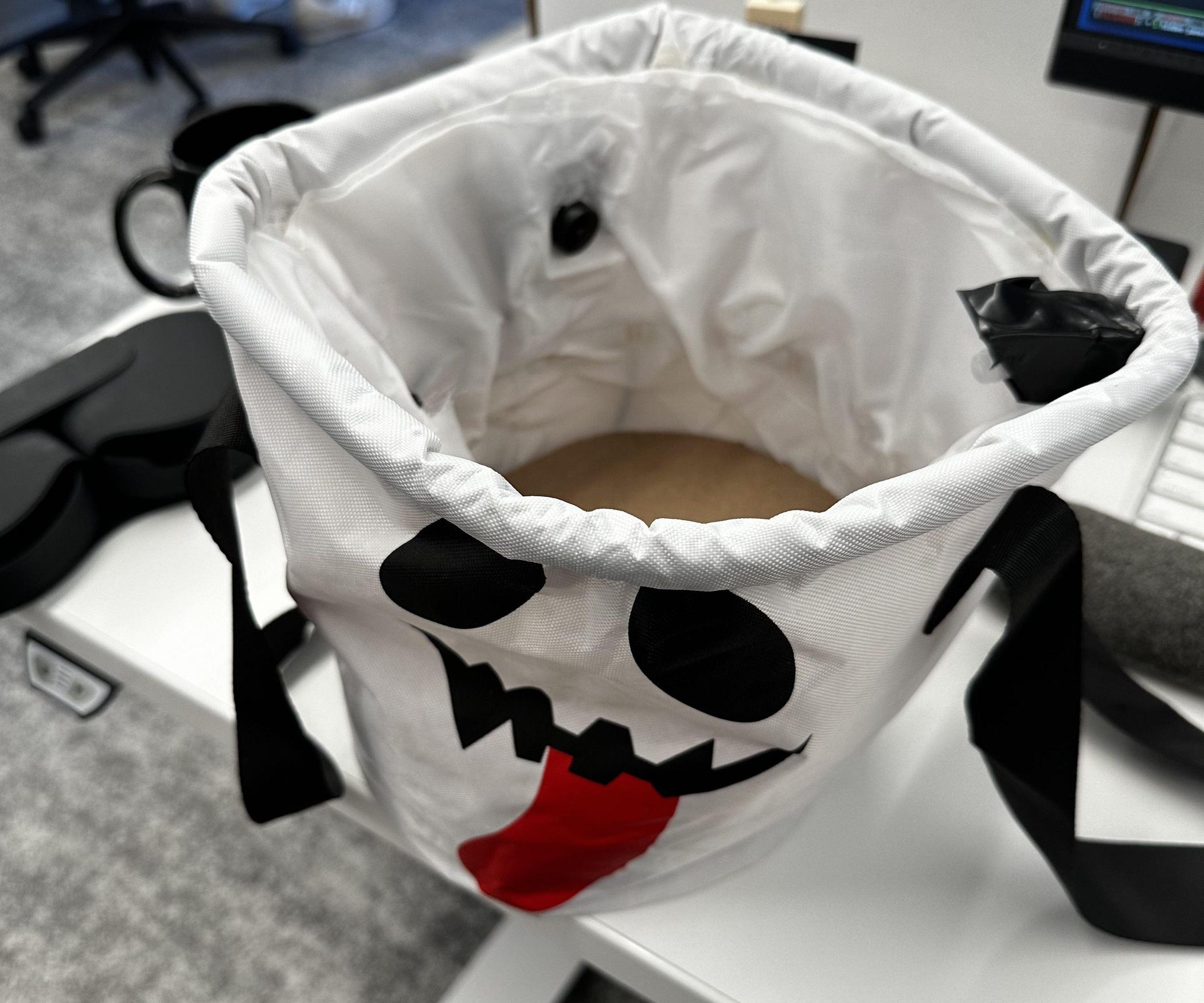 Smart Trick-or-Treat Candy Bucket : 17 Steps (with Pictures ...