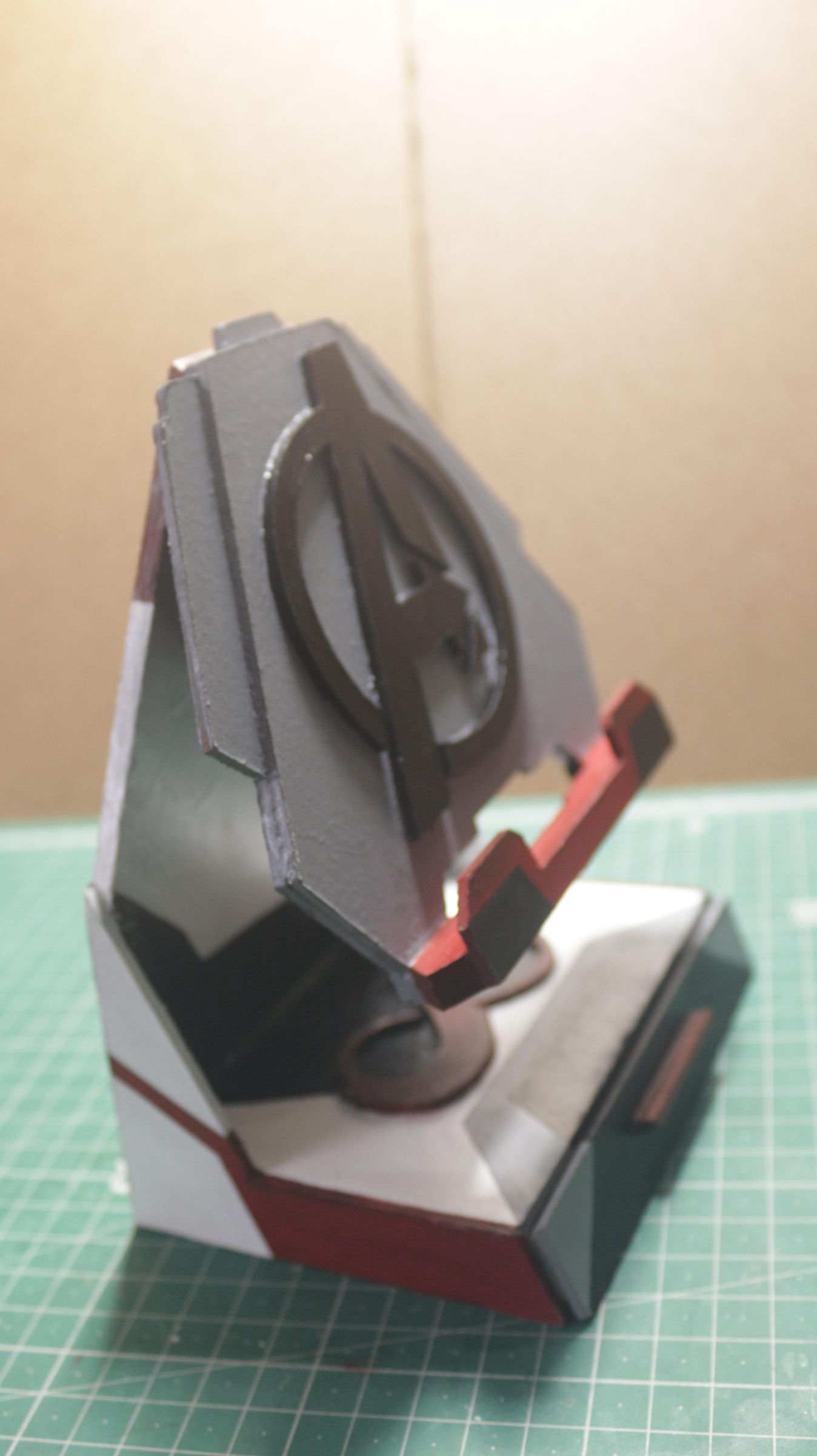 Easy Avengers Smartphone Stand : 14 Steps (with Pictures) - Instructables