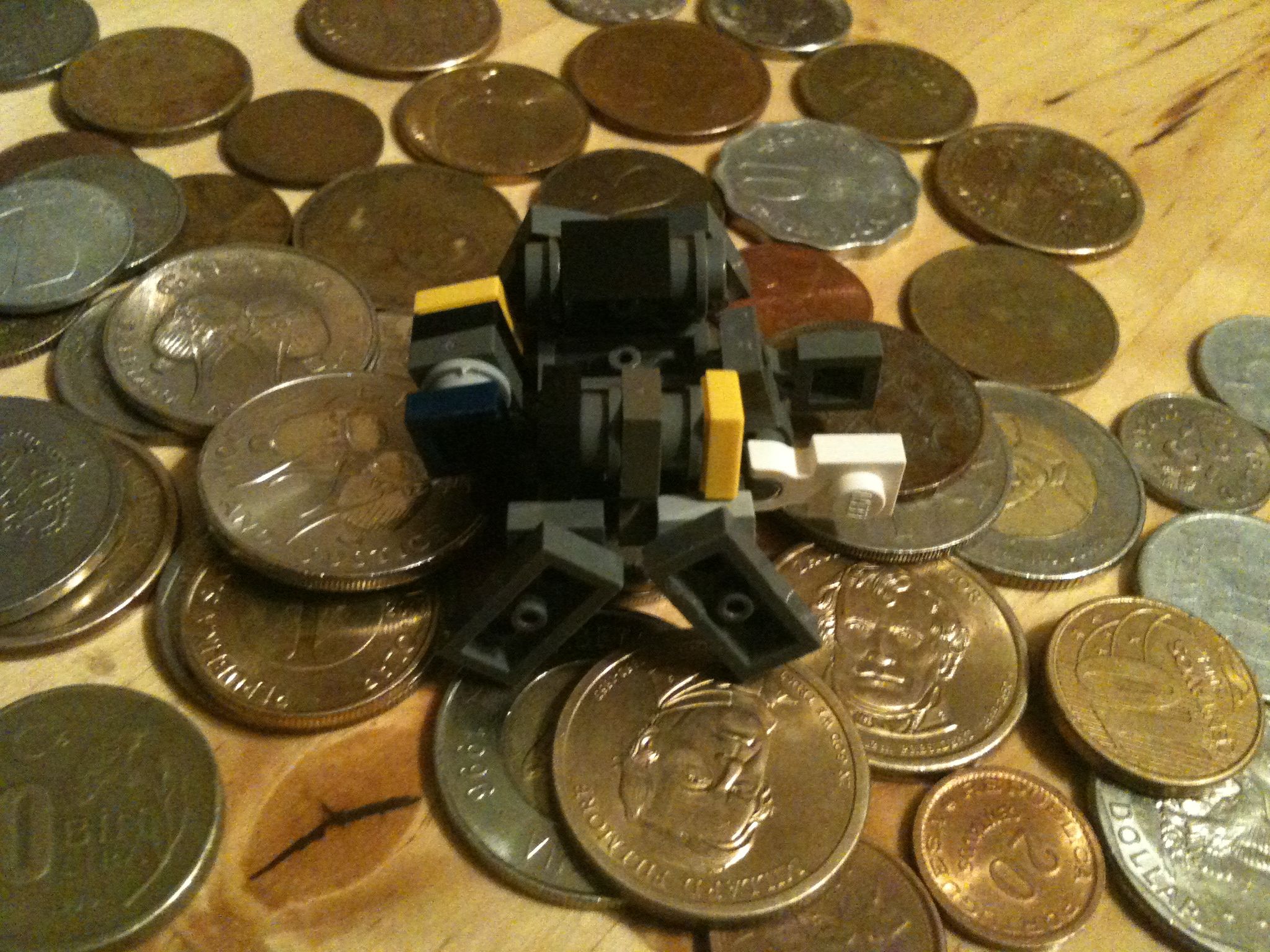 Lego COIN to BUG Transformer! : 5 Steps - Instructables