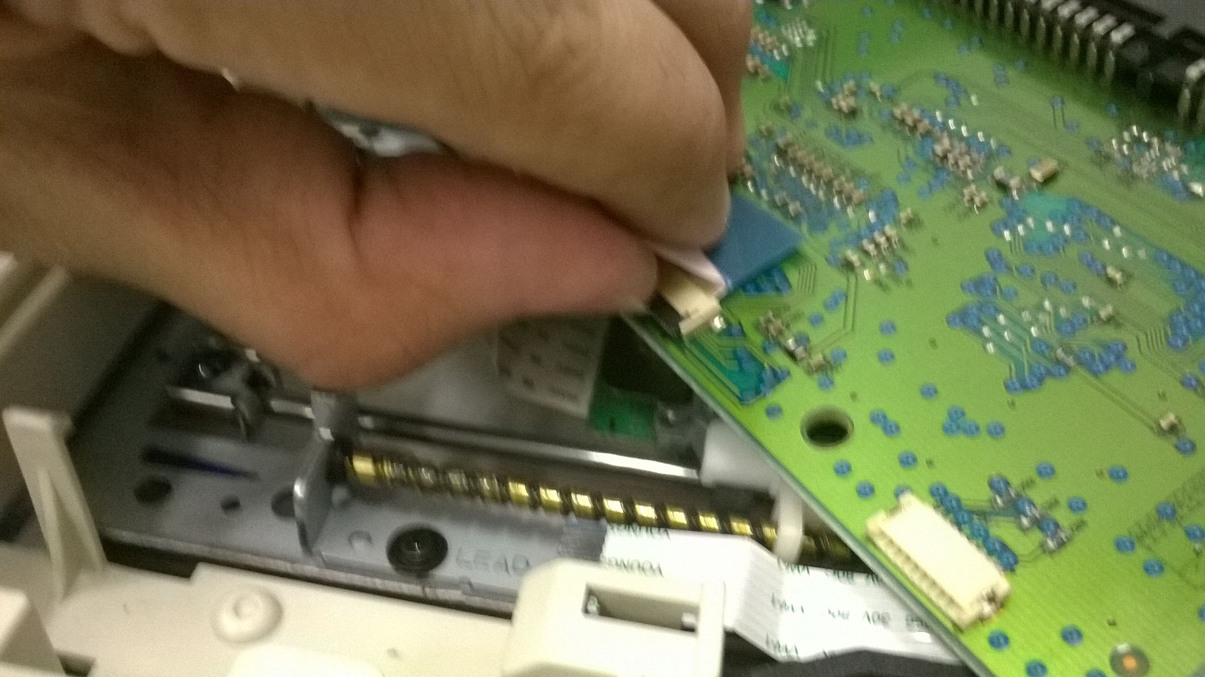 Disassembling a CD/DVD Reader and Reusing Its Parts : 12 Steps (with ...