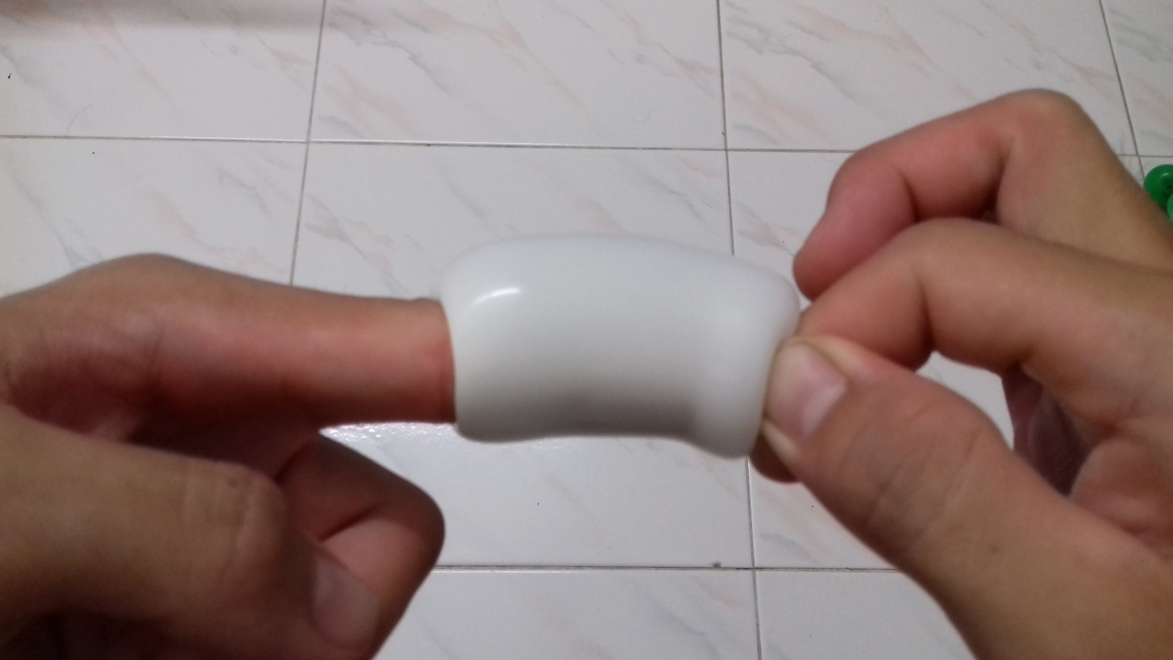 Balloon Twisting- Basic Skills- Types of Twists : 4 Steps - Instructables