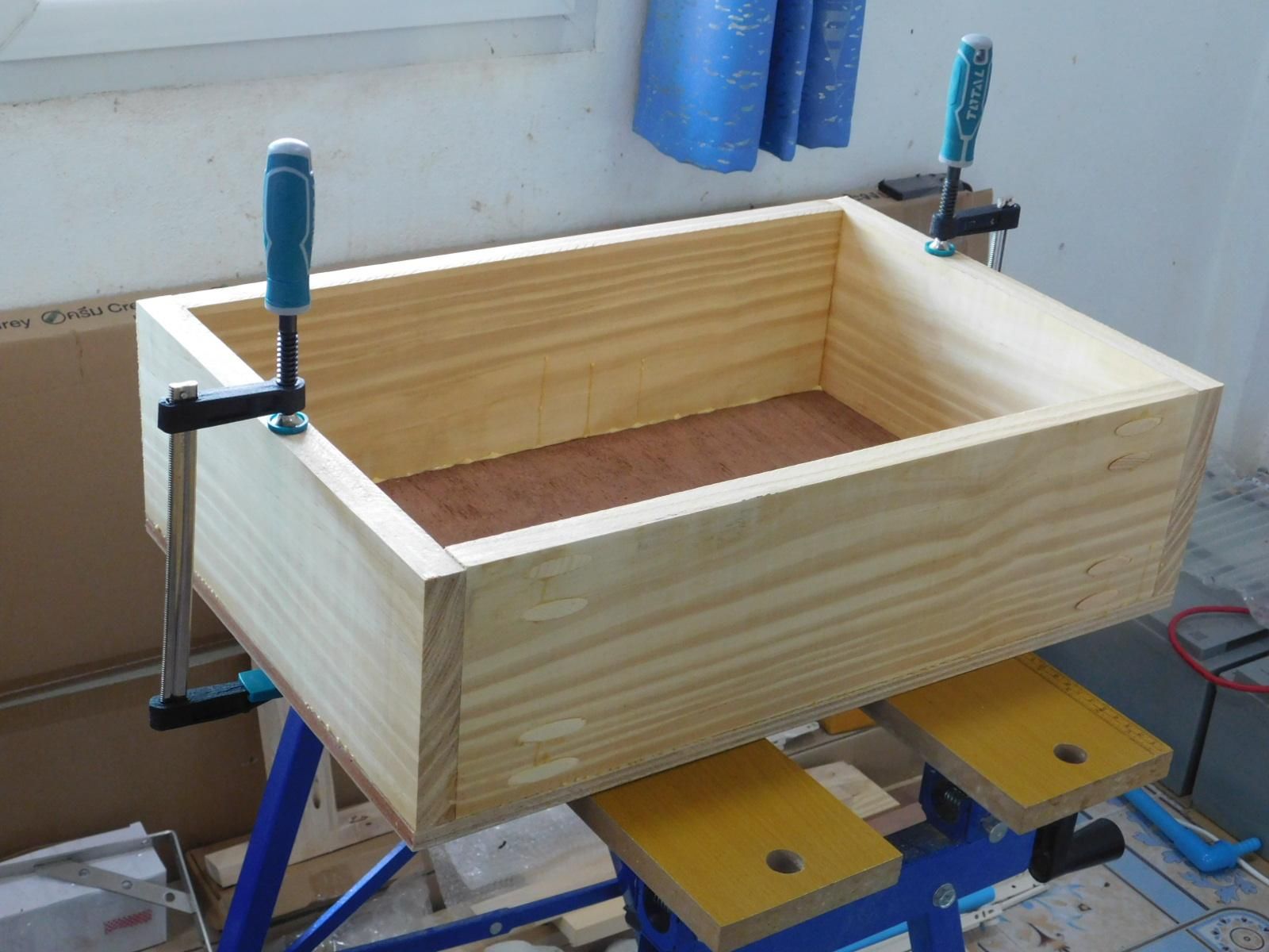 Simple Tool Cart & Assembly Table : 8 Steps (with Pictures) - Instructables