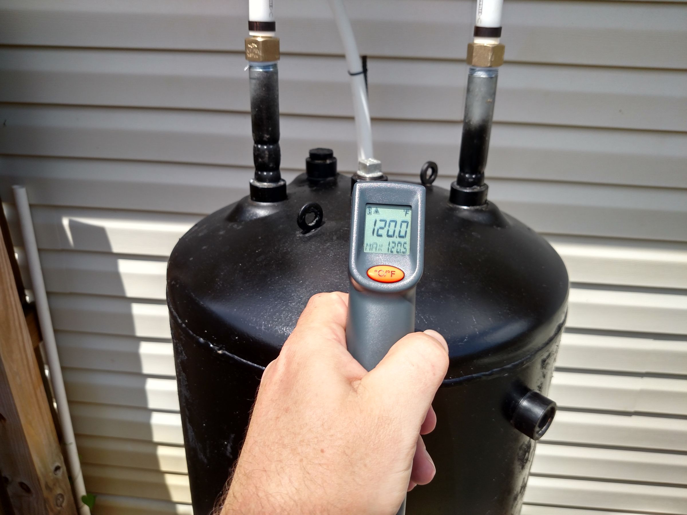 Make a Cheap Solar Batch Water Heater (Solar Preheater) : 9 Steps (with ...