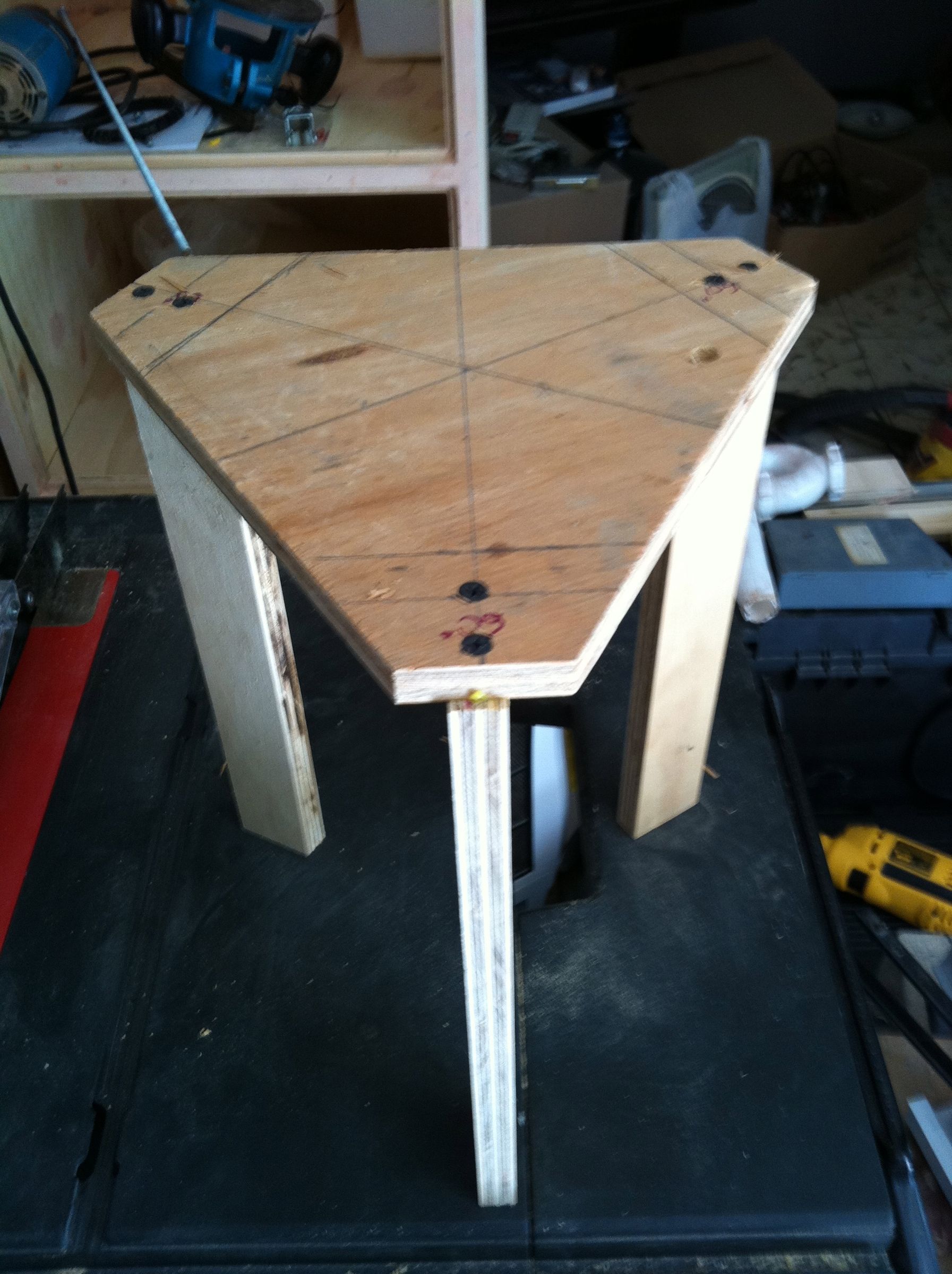 Make a Router Lift Out of Recycled Closet Door Rails. : 12 Steps (with ...