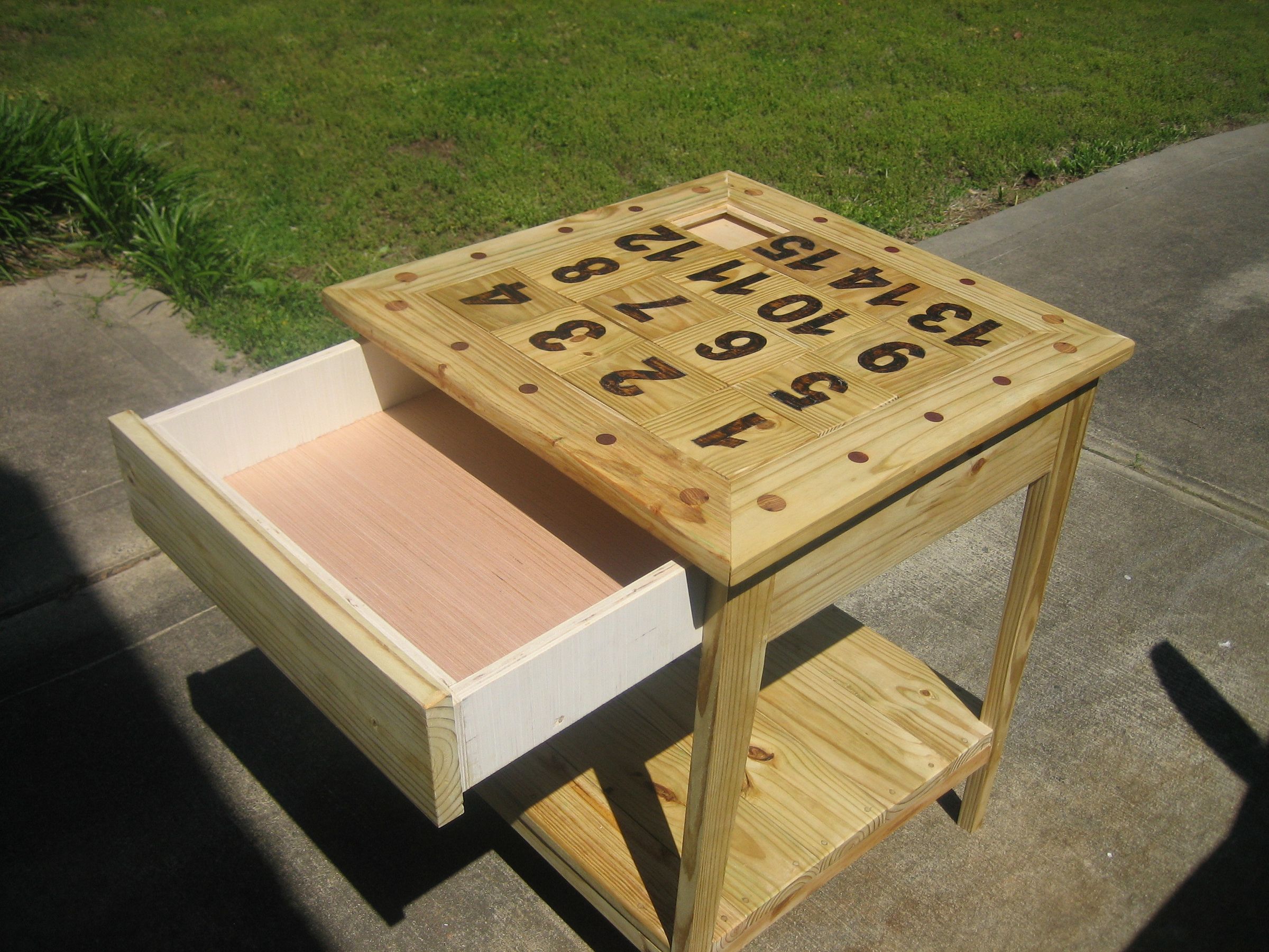 THE PUZZLE TABLE : 10 Steps (with Pictures) - Instructables