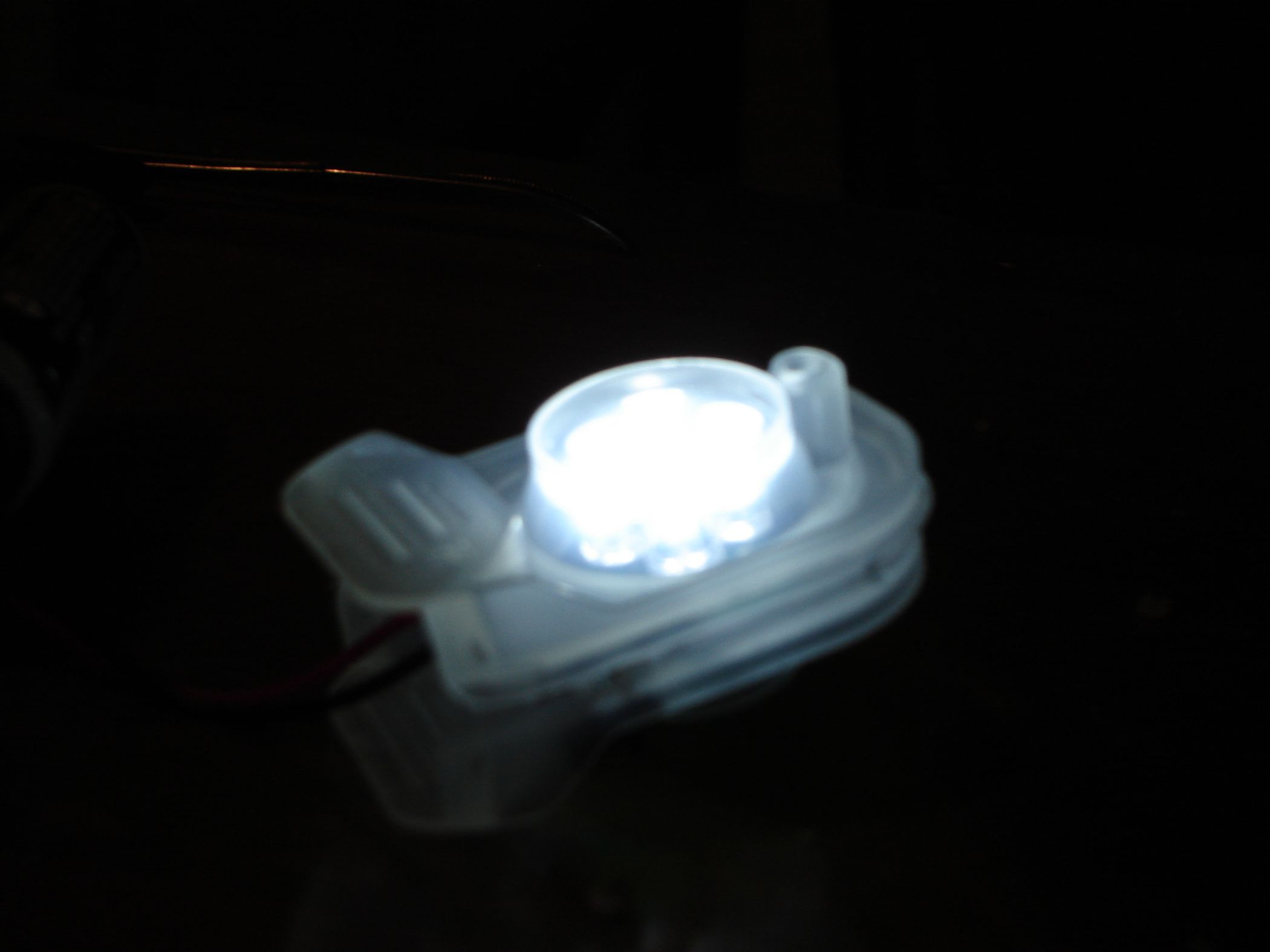 Contact Lense Case Flashlight : 5 Steps - Instructables
