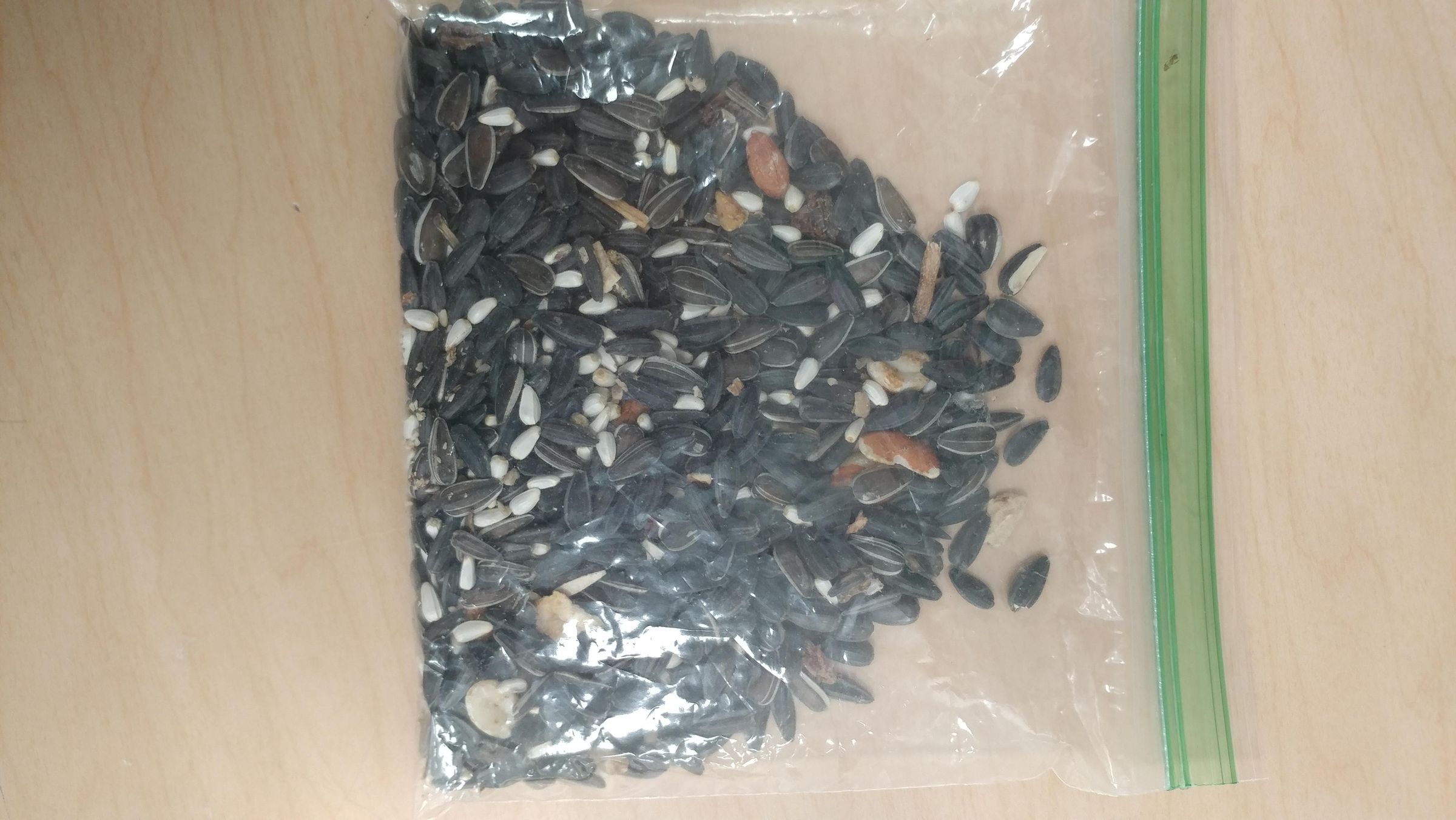 Plastic Bird Feeder : 4 Steps - Instructables