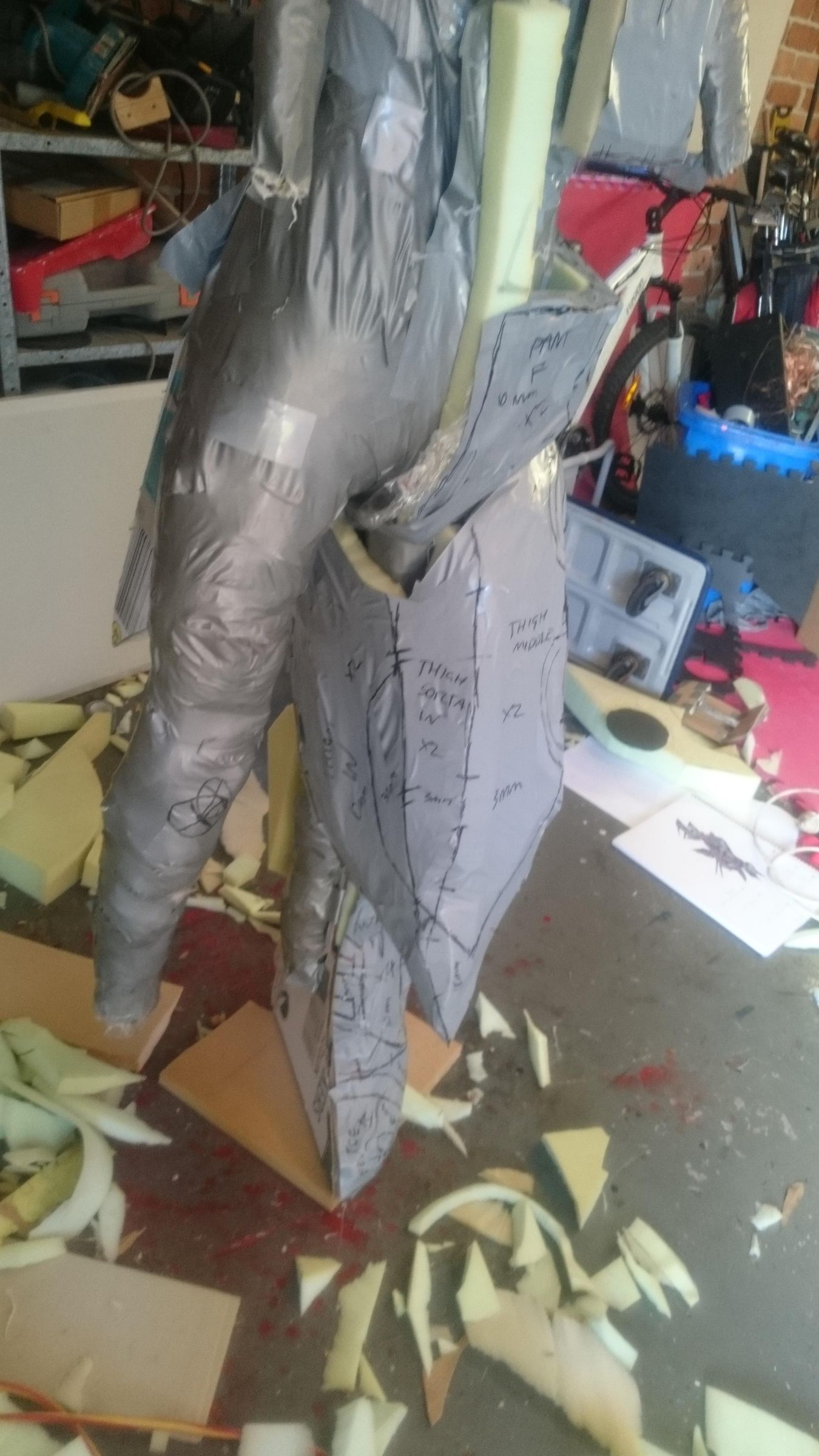 EVA Foam Robot Costume : 16 Steps (with Pictures) - Instructables