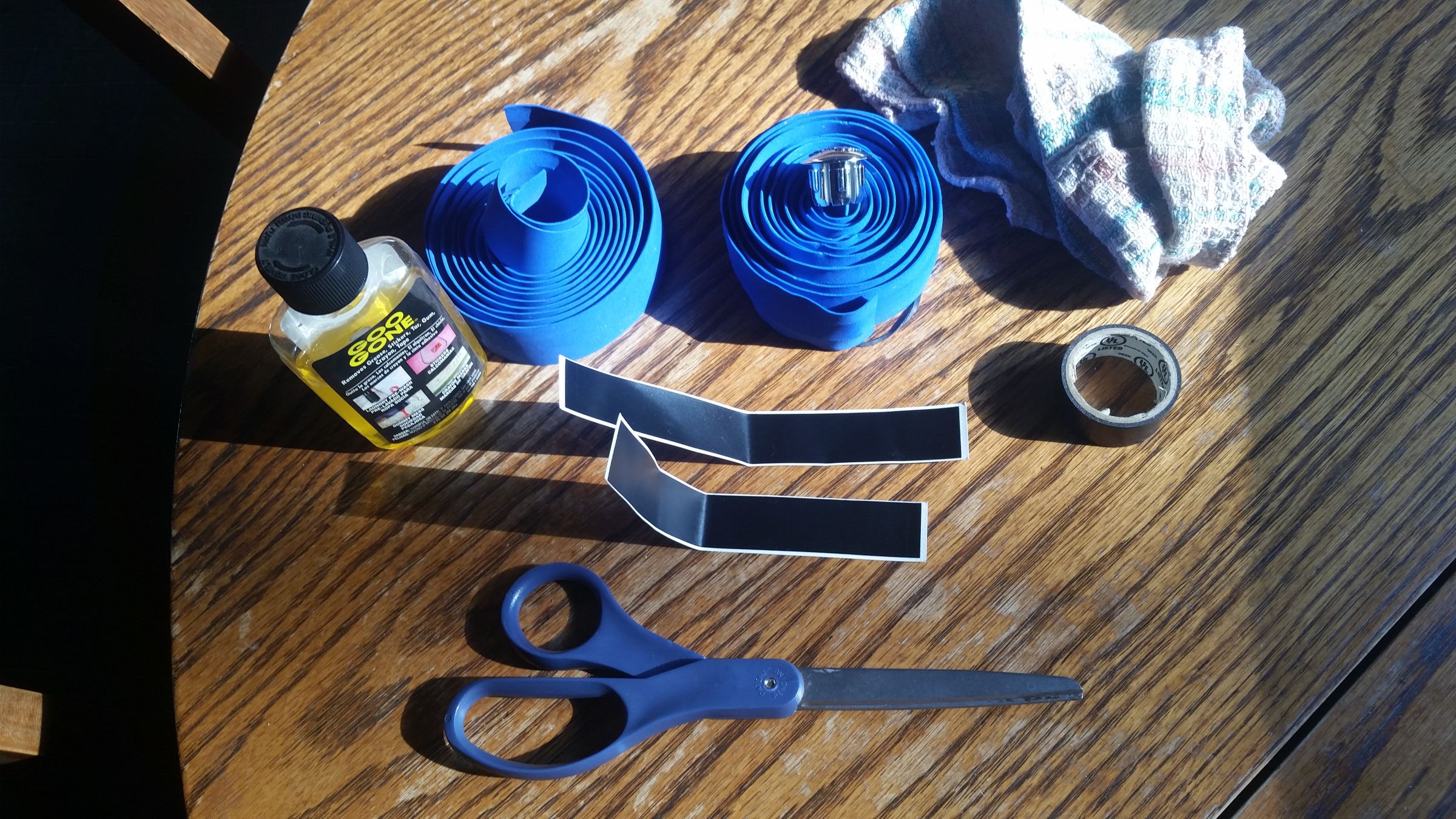 Replacing the Handlebar Tape on a Racing Bike : 5 Steps (with Pictures ...